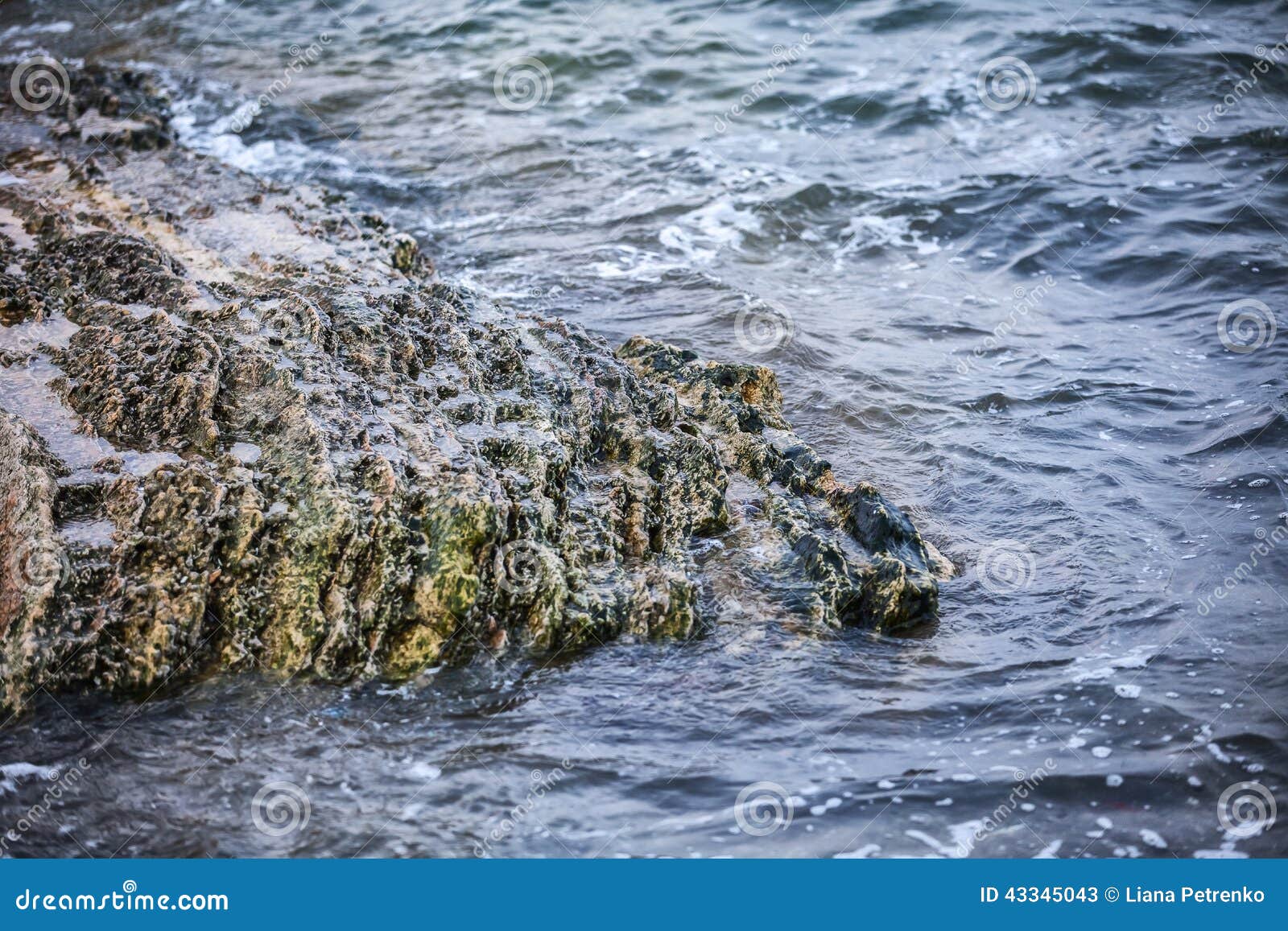 Impact of Large Waves Against Rocks Stock Image - Image of impact ...