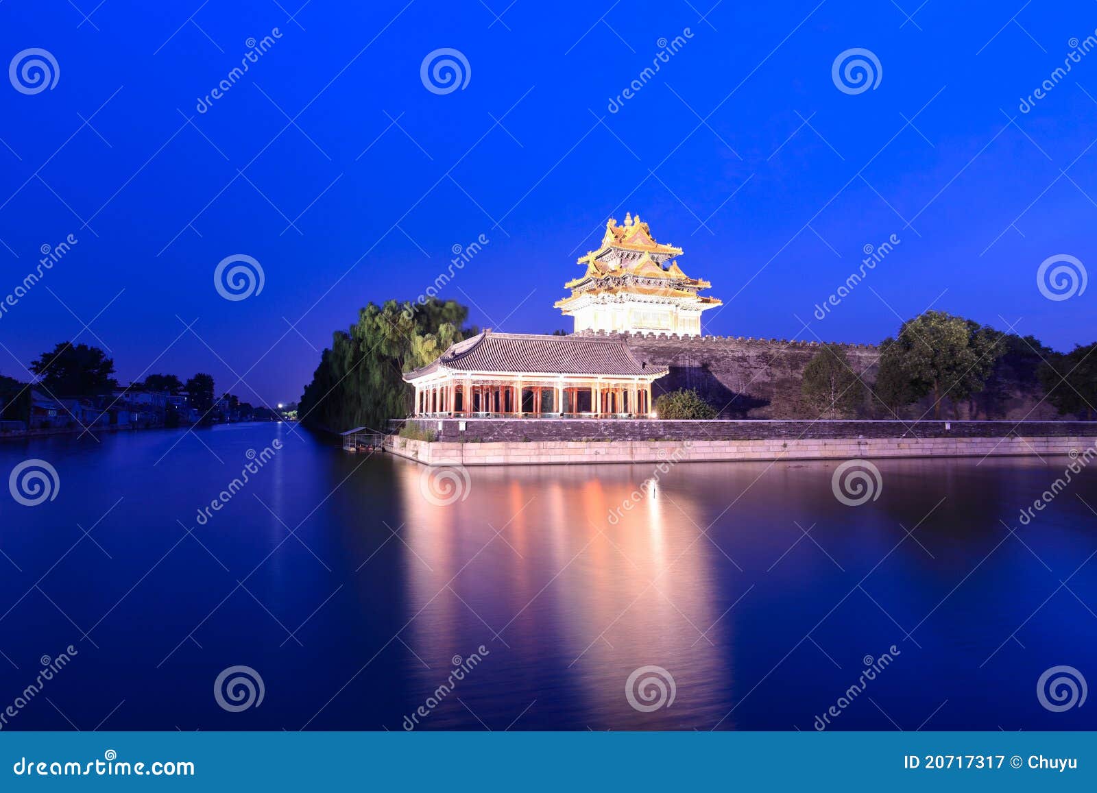 The Imperial Palace at Night Stock Image - Image of landmark, asia ...