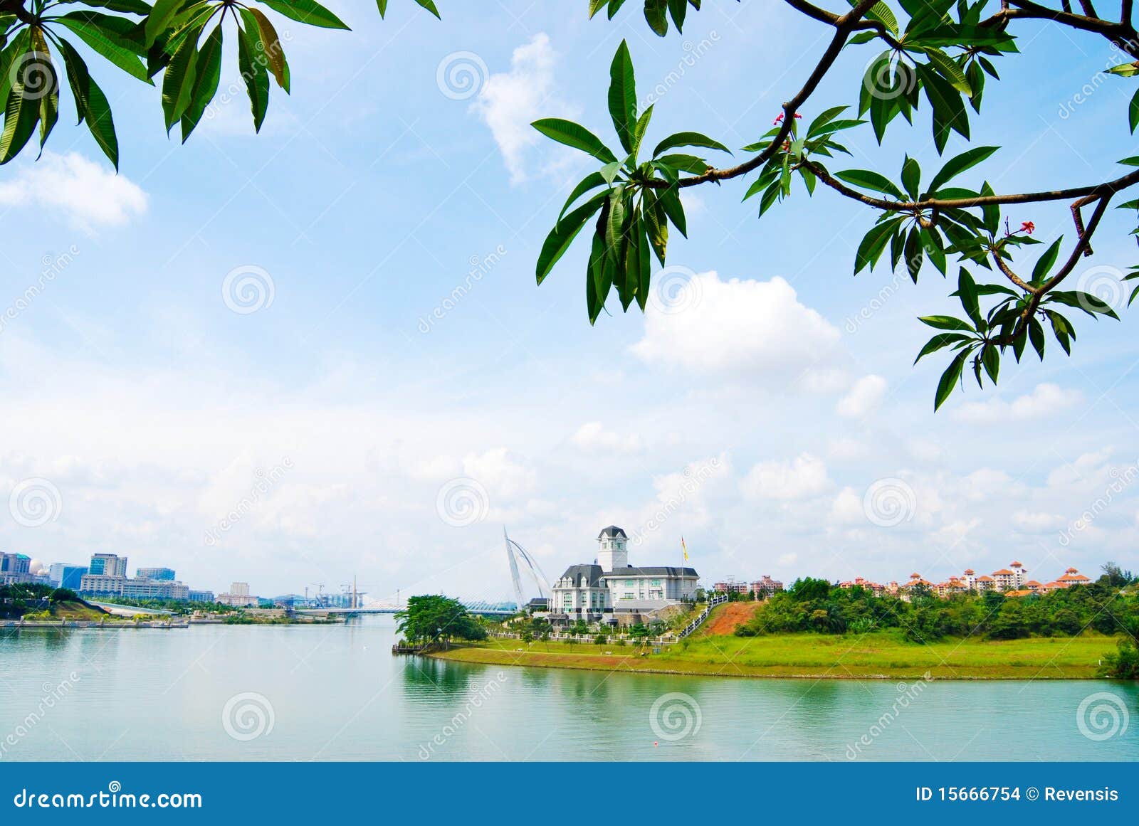 Imperial Palace of Sultan Near Putra Lake Stock Photo - Image of ...