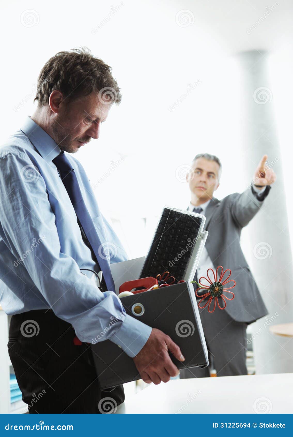 Impiegato Di Concetto Licenziato Fotografia Stock - Immagine di ...