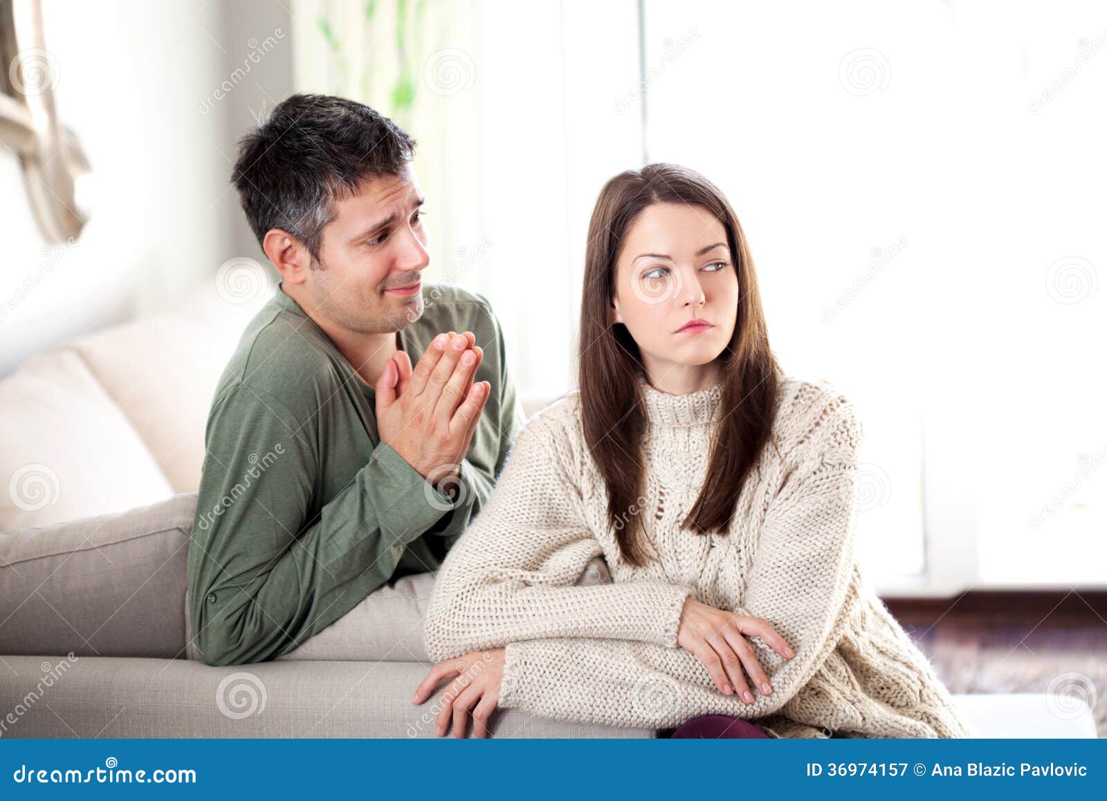 Implorando a imagem de stock. Imagem de pares, desesperado - 36974157