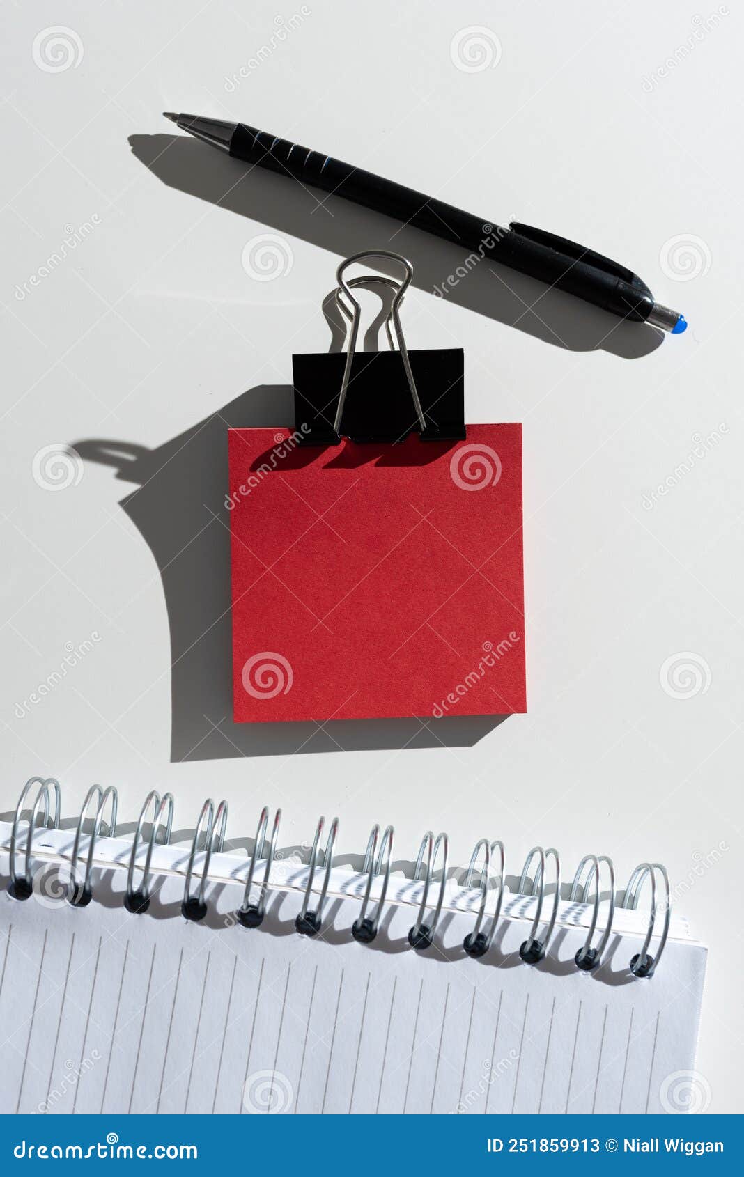 Important Message Written on Note on Desk with Pen and Notebook ...