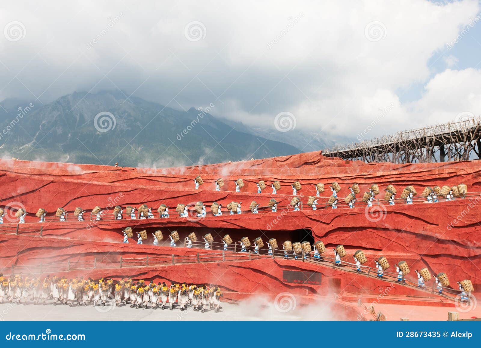 The impression of Lijiang editorial image. Image of people - 28673435