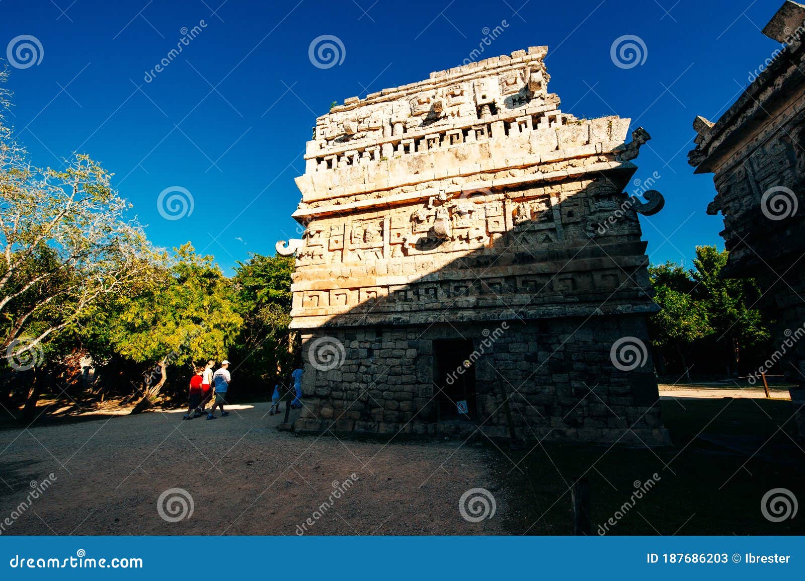 Impressive Chichen Itza Maya Pyramid Called El Castillo, Mexico ...