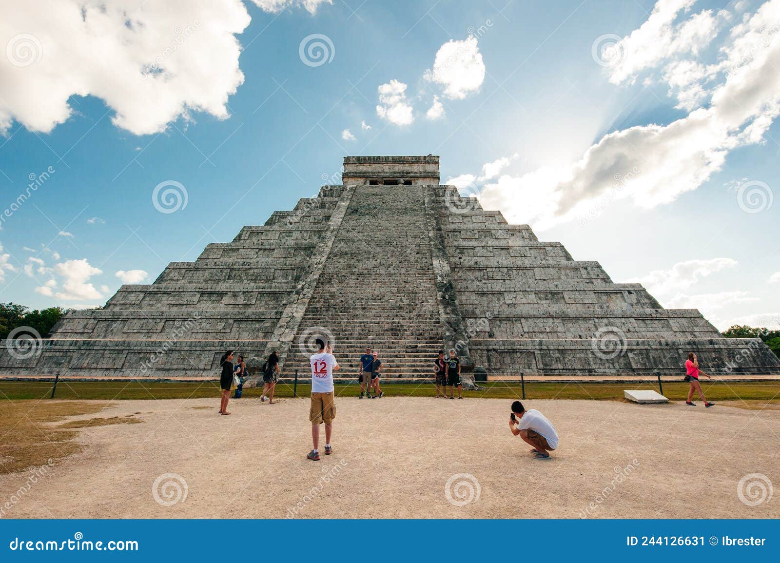 Impressive Chichen Itza Maya Pyramid Called El Castillo, Mexico ...