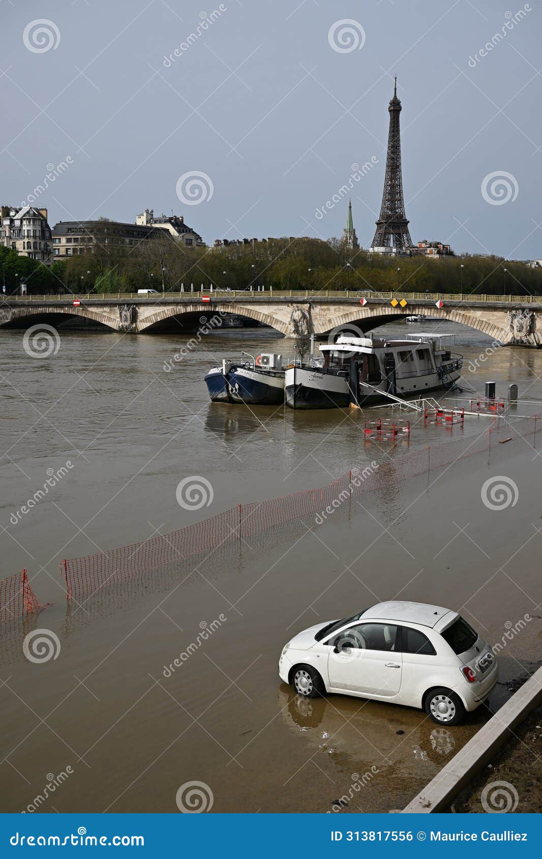 Impressive Flood of the Seine in Paris Editorial Photo - Image of ...