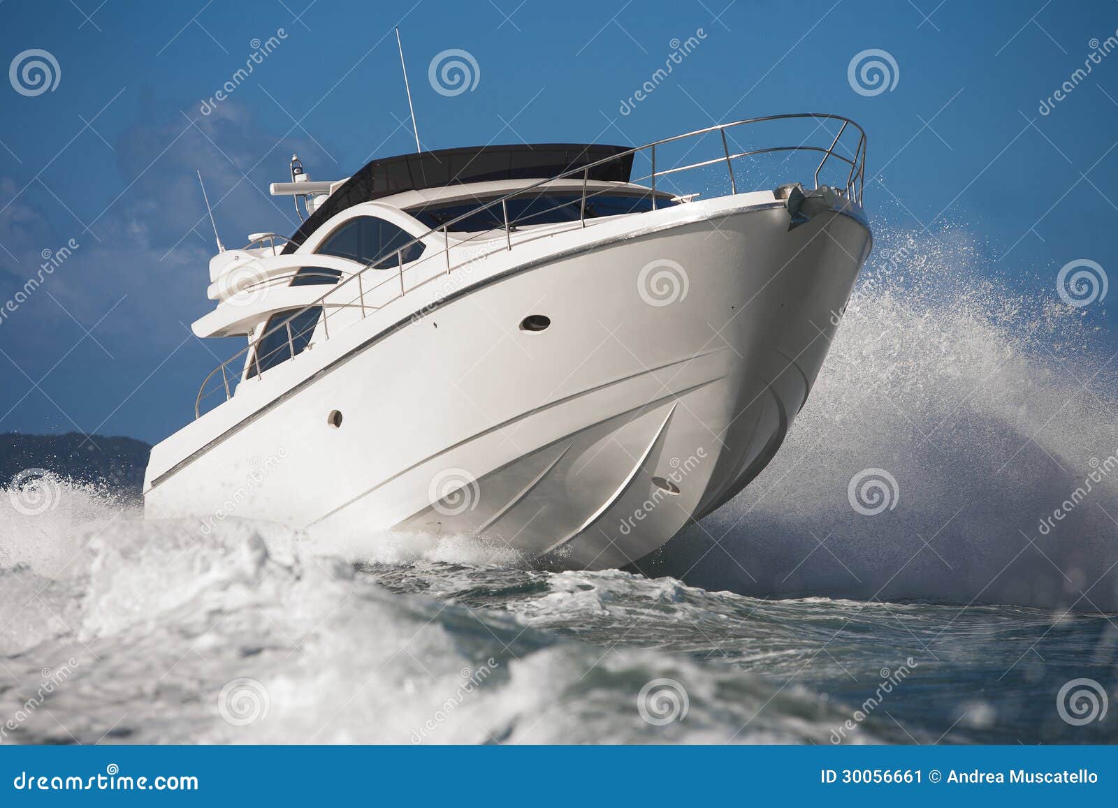 Motor Yacht Cutting through Waves Stock Image - Image of yacht, white ...