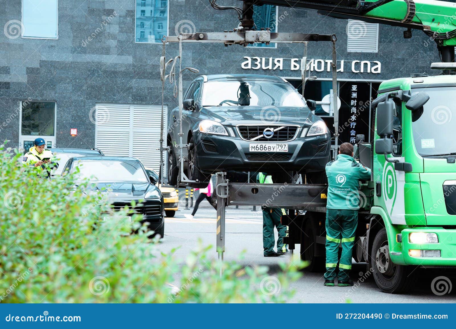 Improper Parked Car Evacuation by Tow Truck Editorial Image - Image of ... Improper Parked Car Evacuation by Tow Truck Editorial Image - Image of ...