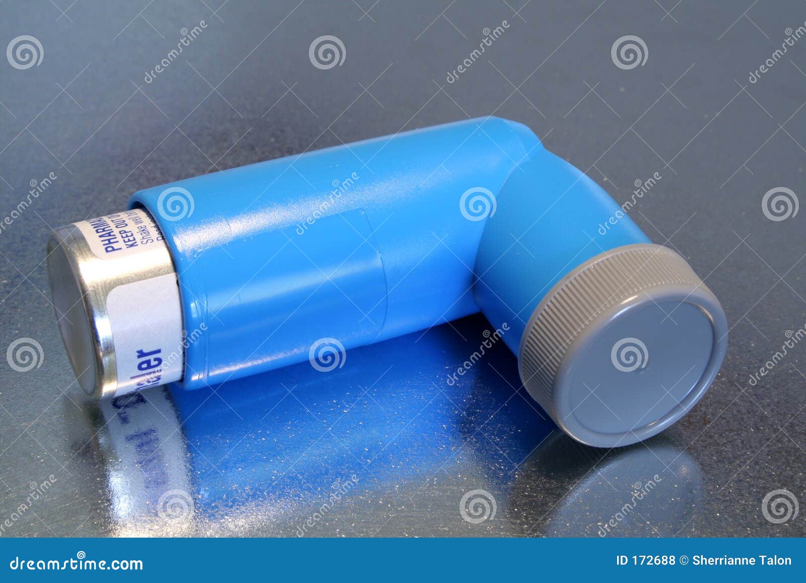 Inalatore di asma fotografia stock. Immagine di medicina - 172688