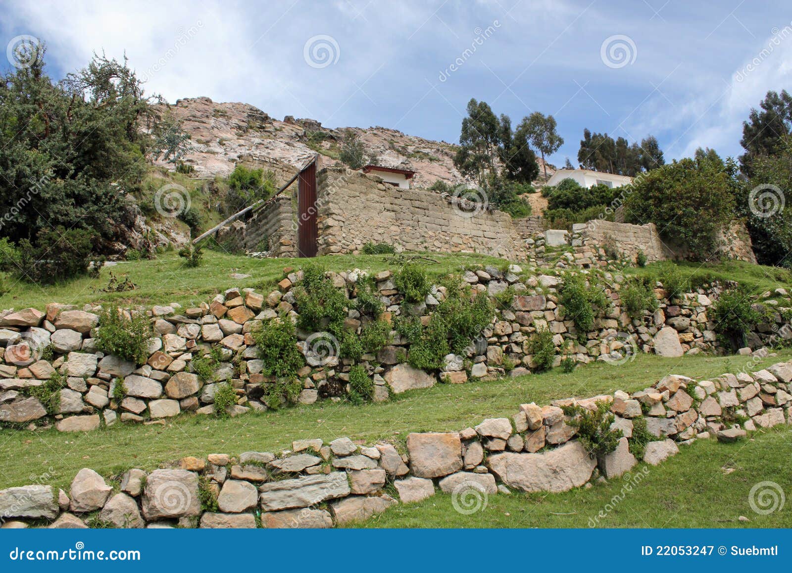 Inca Ruins,Bolivia stock image. Image of attraction, hiking - 22053247