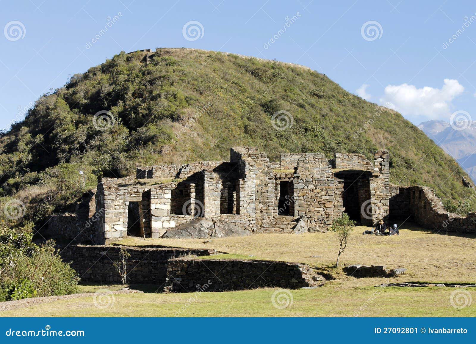 Inca Ruins In Pisac Archeological Site And Green Peruvian Andes ...