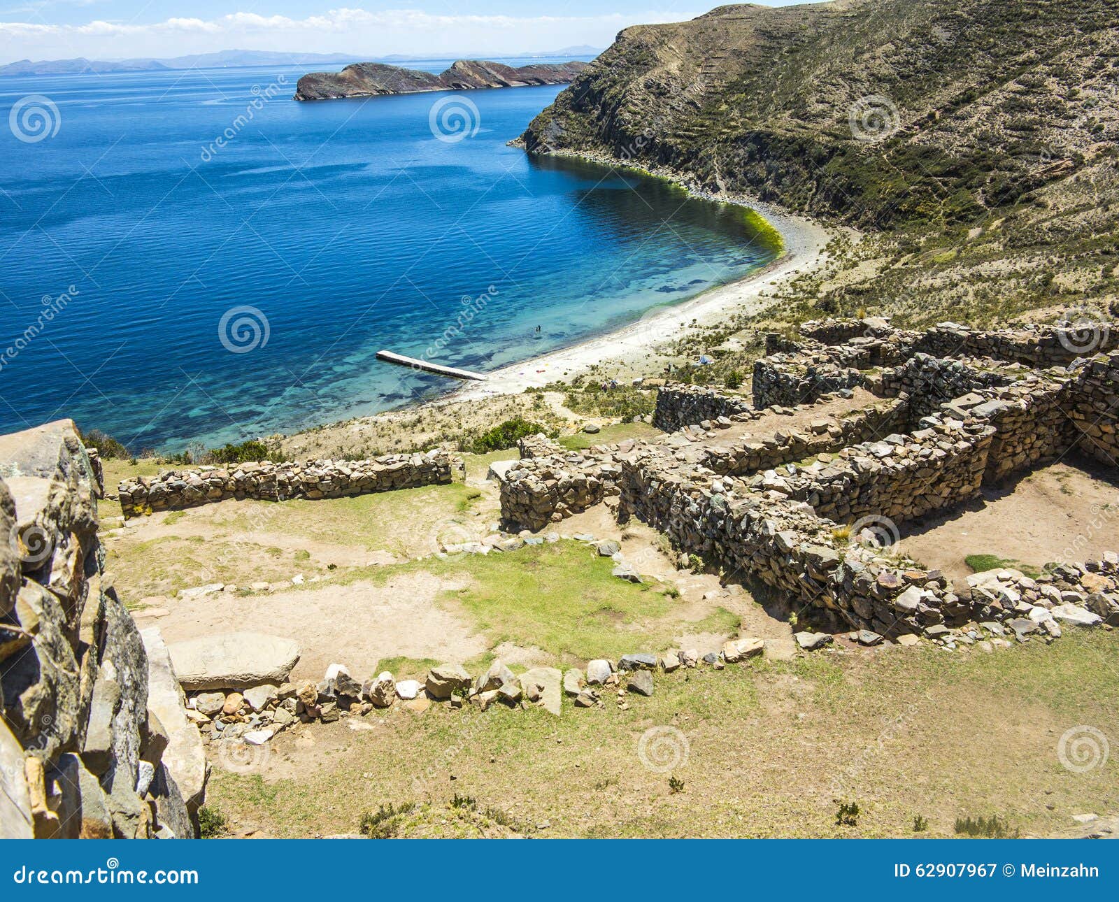 Inca Ruins De Isla Del Sol, Bolivia Imagen de archivo - Imagen de agua ...