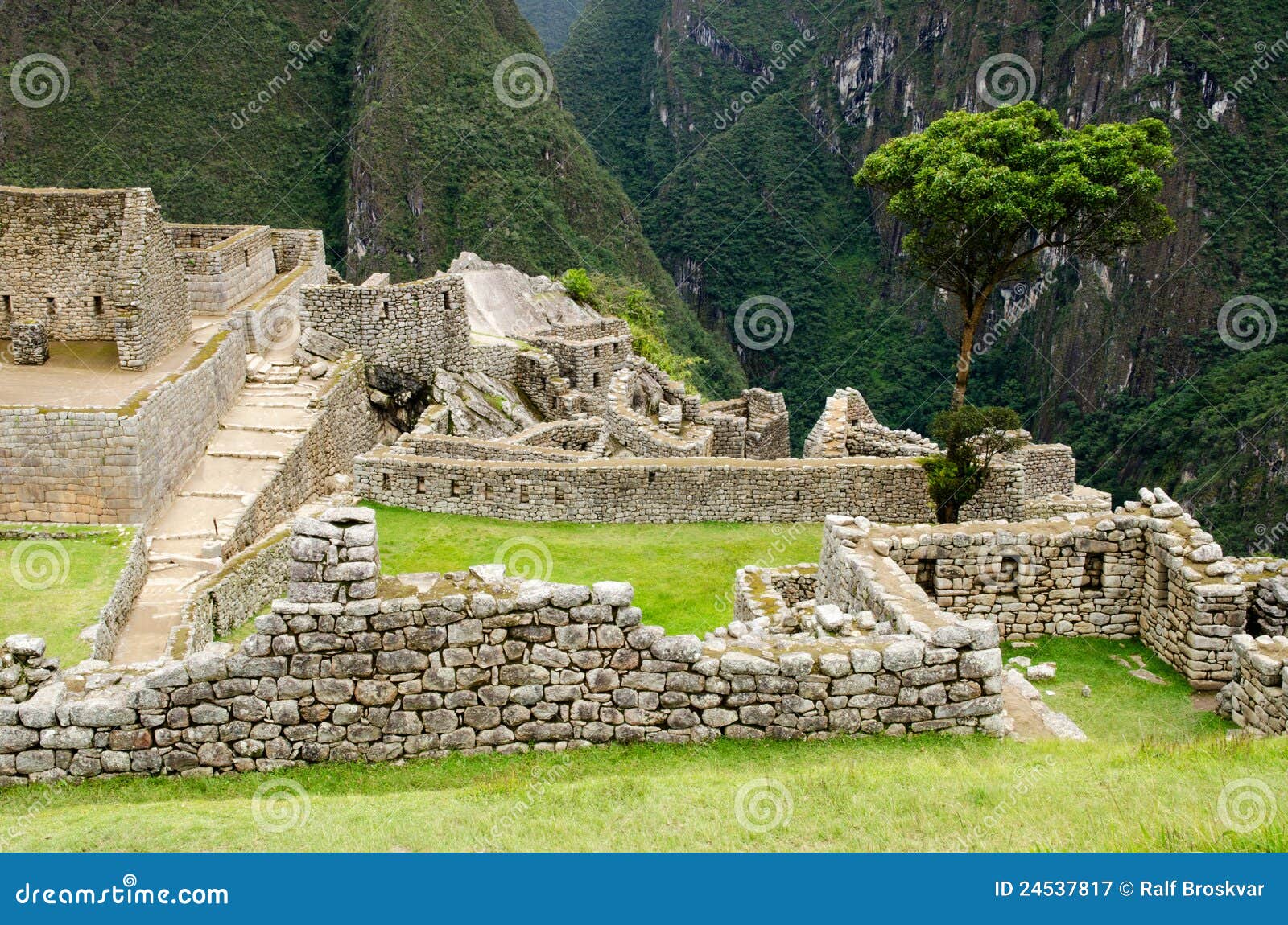 The Inca Ruins at Machu Picchu, Peru Stock Image - Image of walls ...