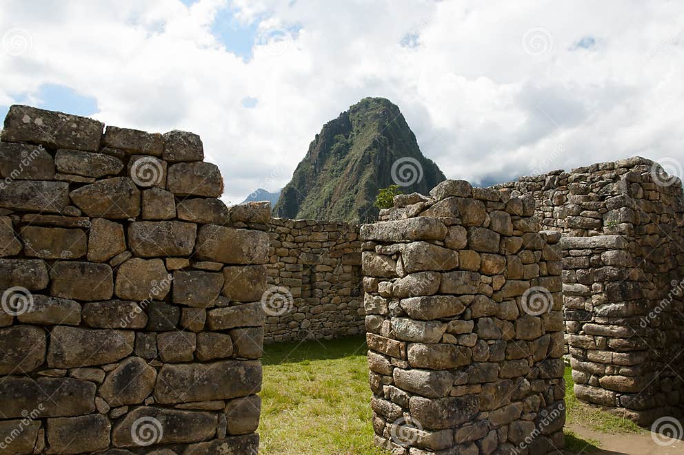 Inca Stone Bricks Construction - Machu Picchu - Peru Stock Photo ...
