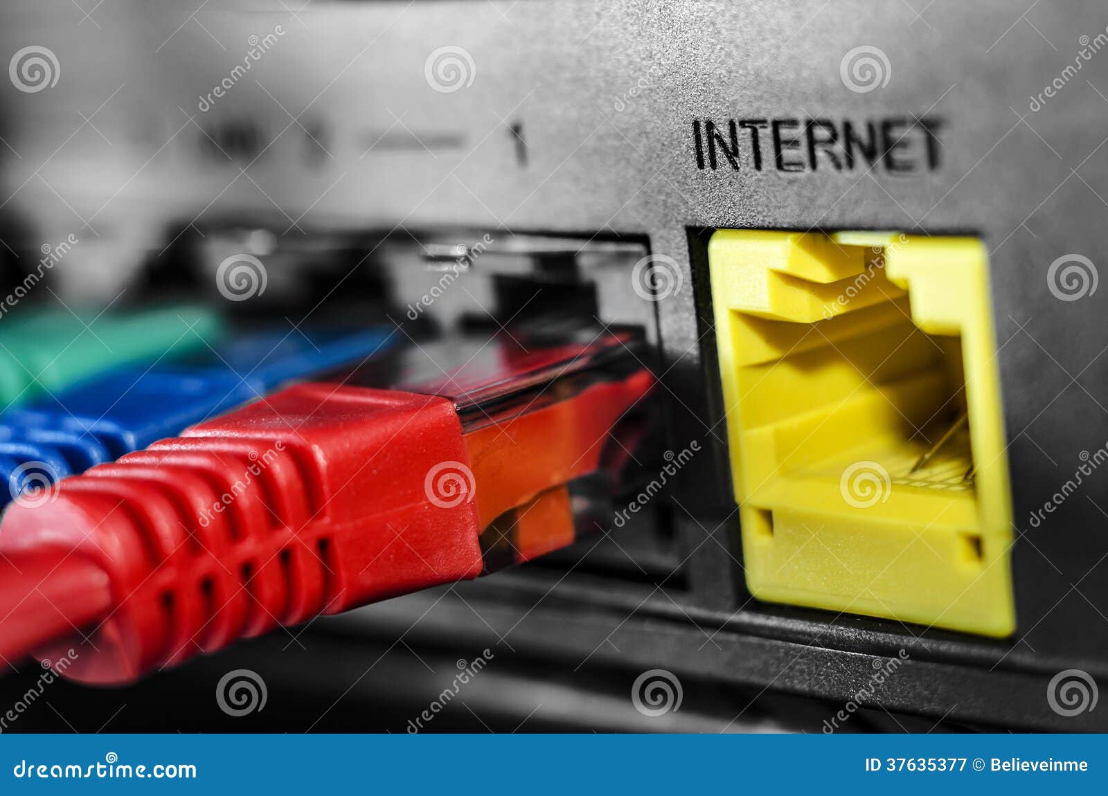 Incavo Per Collegamento a Internet Immagine Stock - Immagine di modem ...