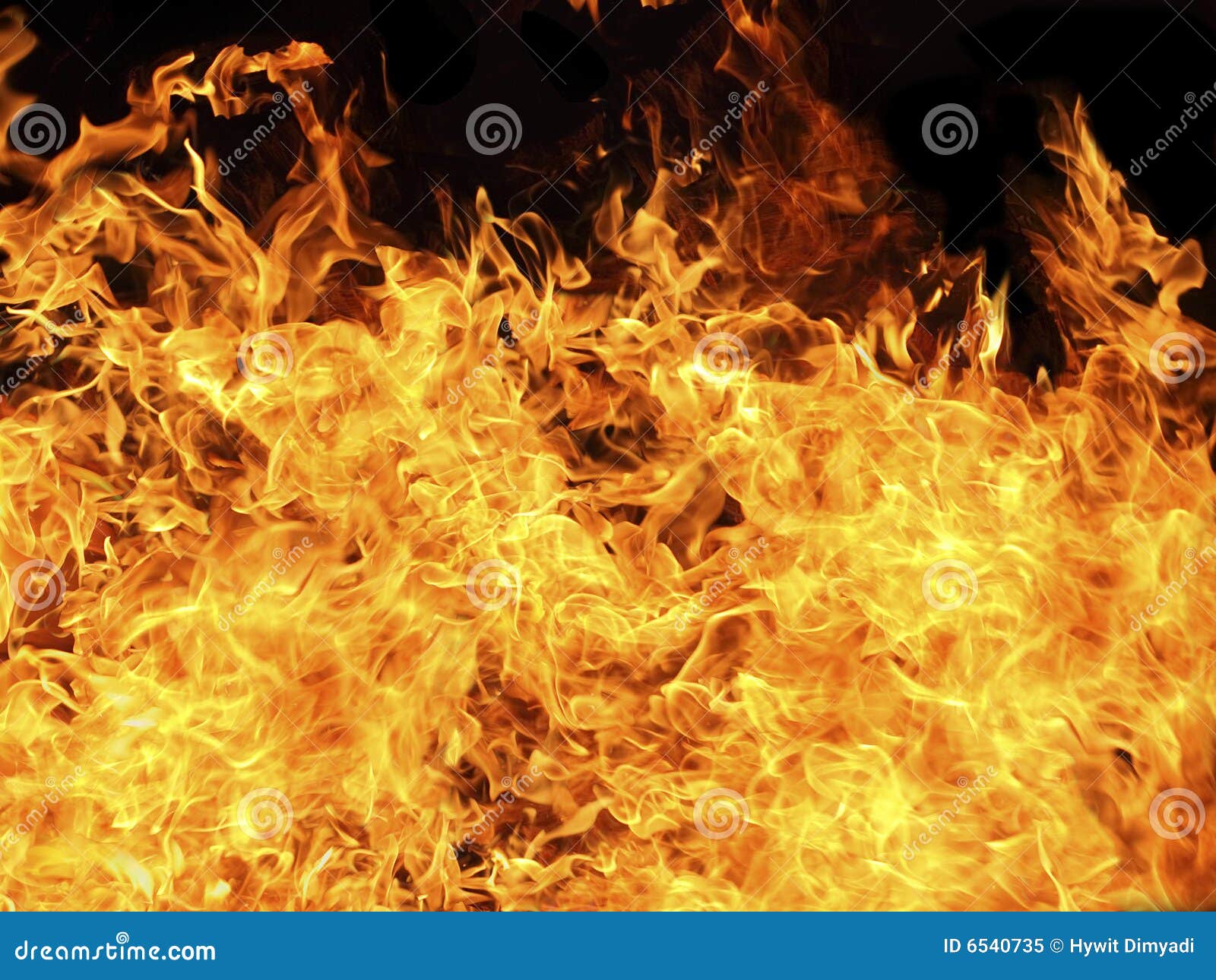 Incendie et flammes image stock. Image du noir, lueur - 6540735