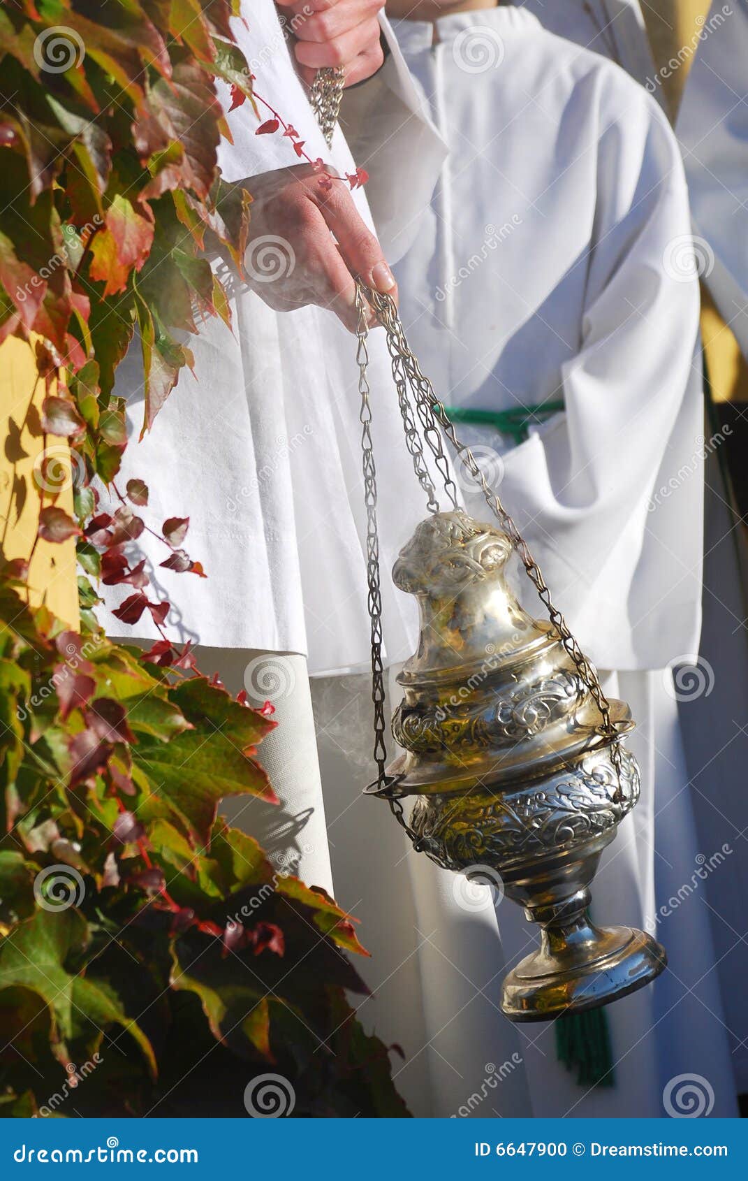 Incensario foto de archivo. Imagen de espiritual, ruegue - 6647900