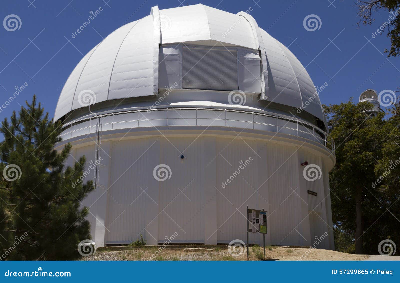 60-inch White Telescope Dome Observatory Stock Image - Image of star ...