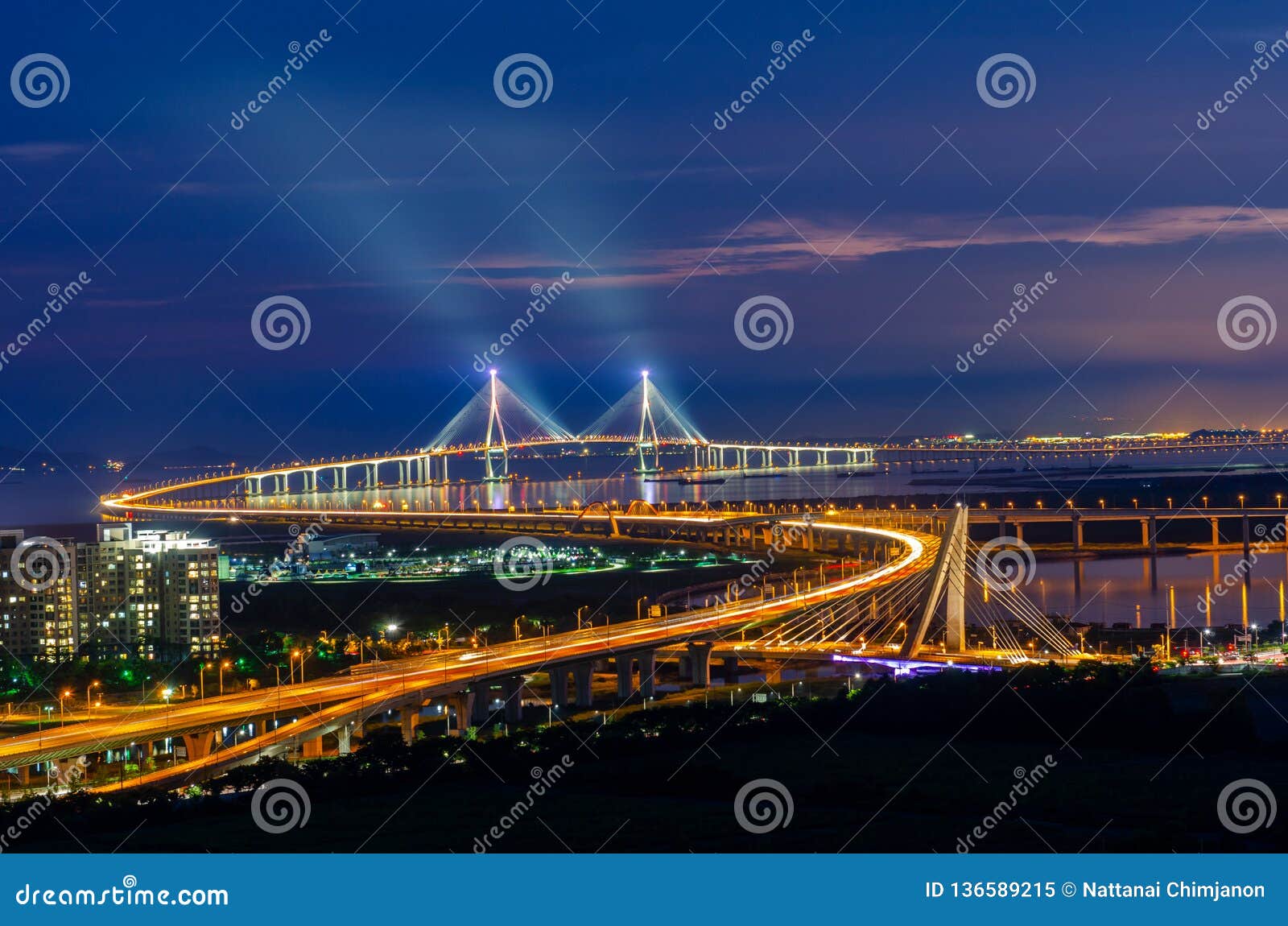 Incheon bridge,South Korea stock image. Image of water - 136589215