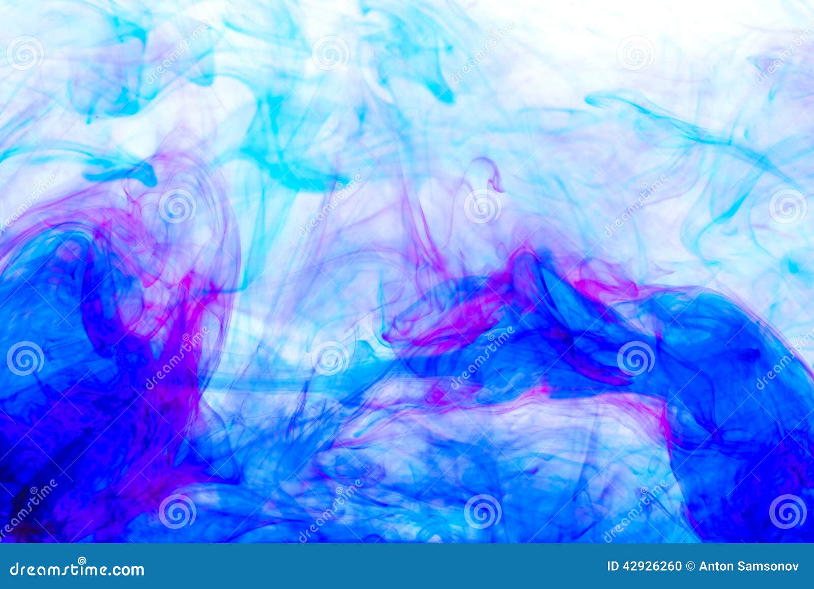 Inchiostro in acqua fotografia stock. Immagine di colore - 42926260