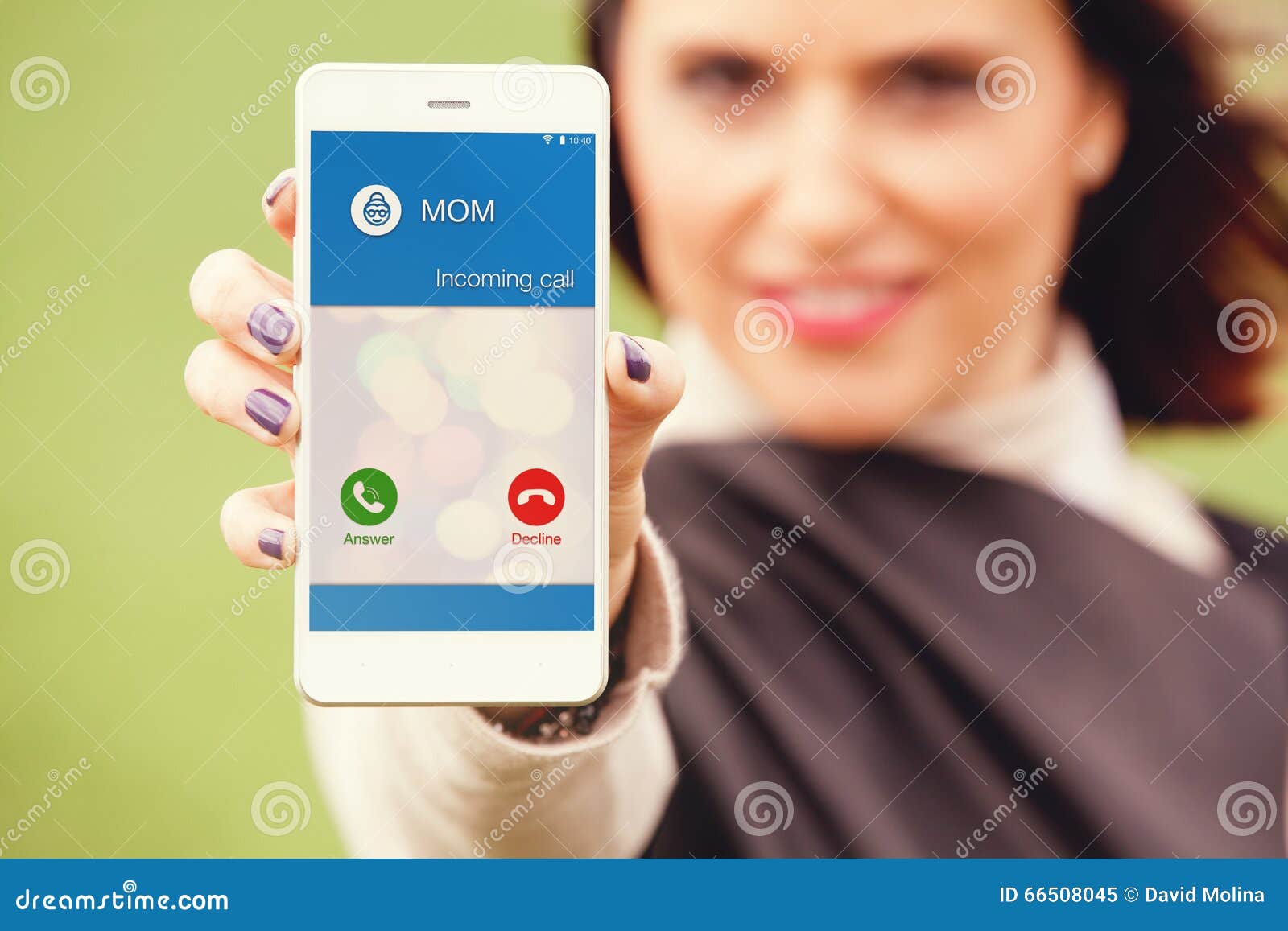 10,127 Mobile Mom Phone Stock Photos - Free & Royalty-Free Stock Photos ...