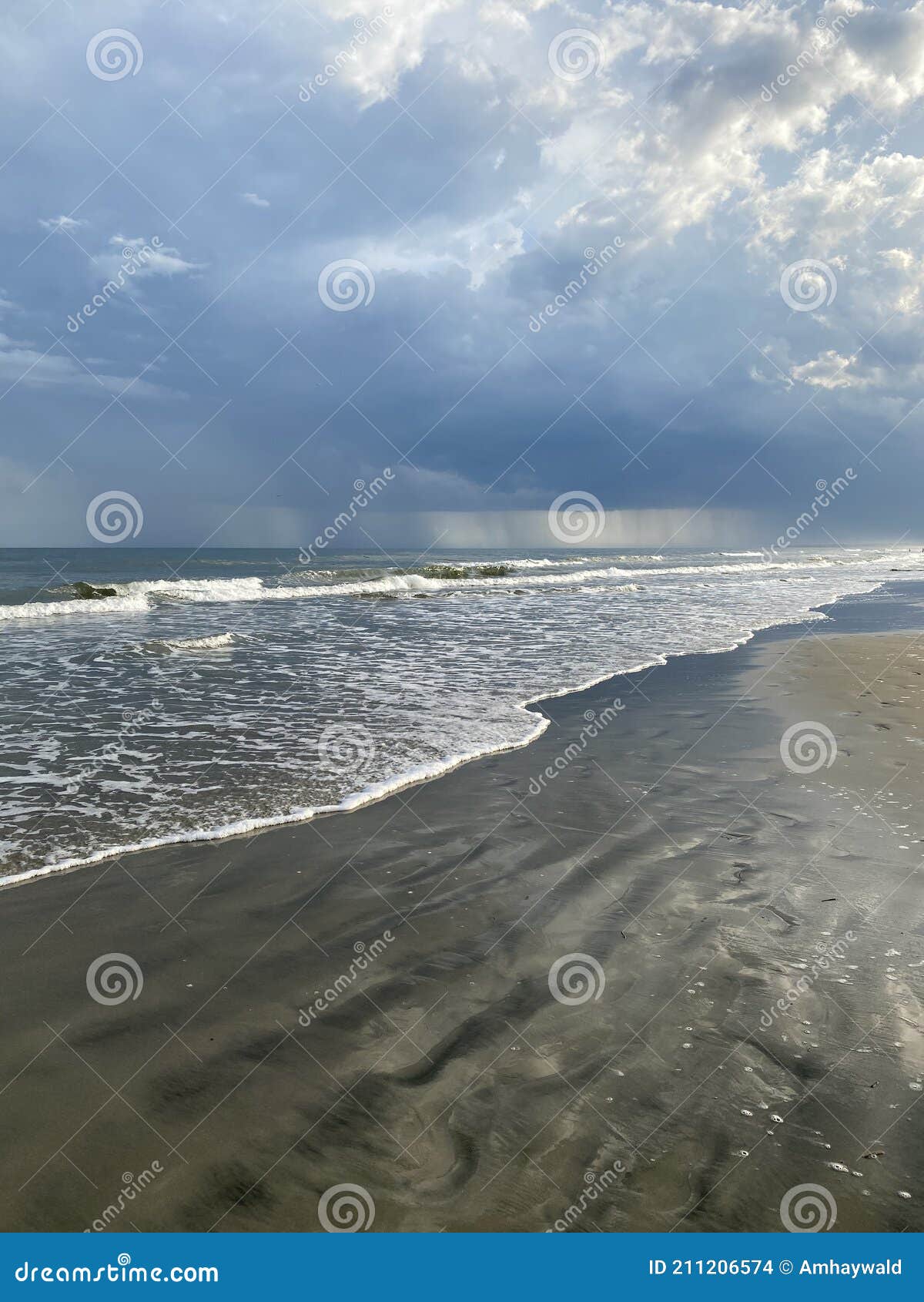 Incoming Storm on the Beach. Stock Photo - Image of tide, sand: 211206574