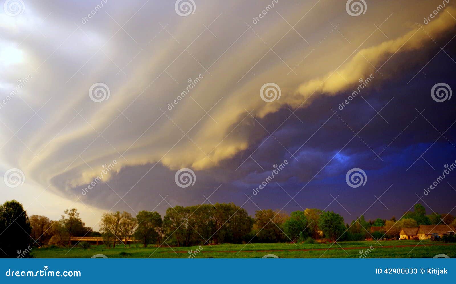 Incoming Storm stock image. Image of rural, thunder, trees - 42980033