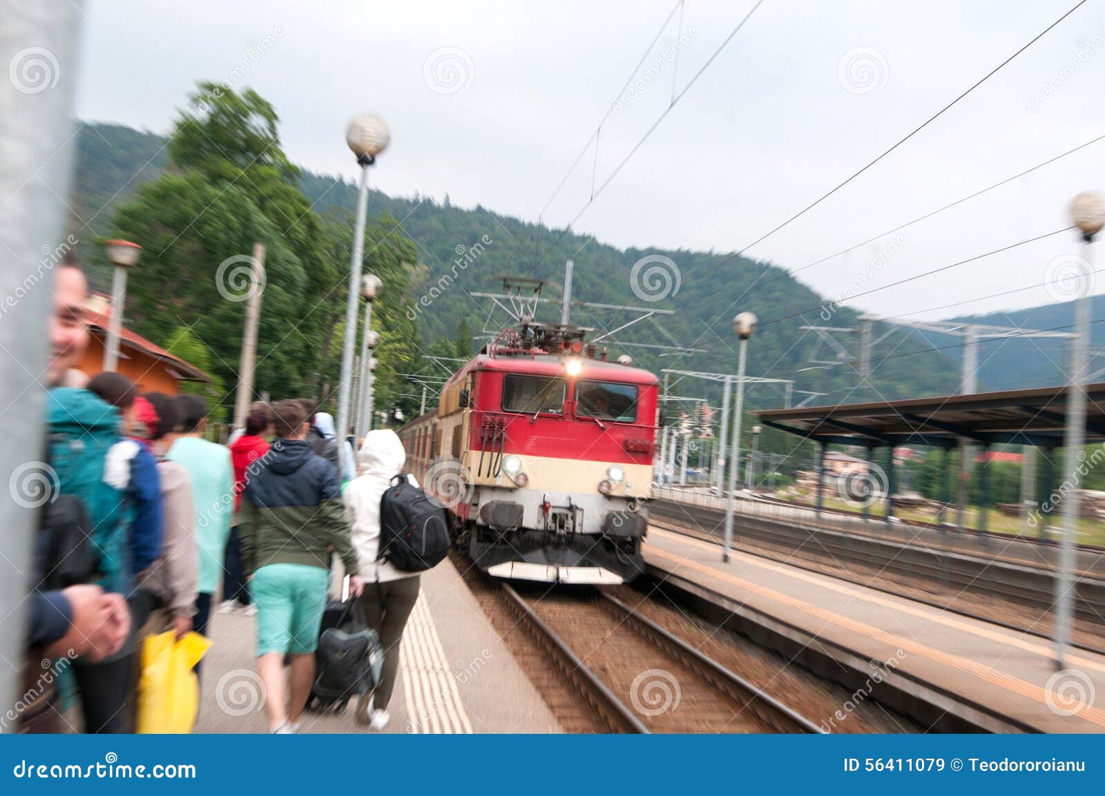 Incoming Train Stock Image | CartoonDealer.com #39352441