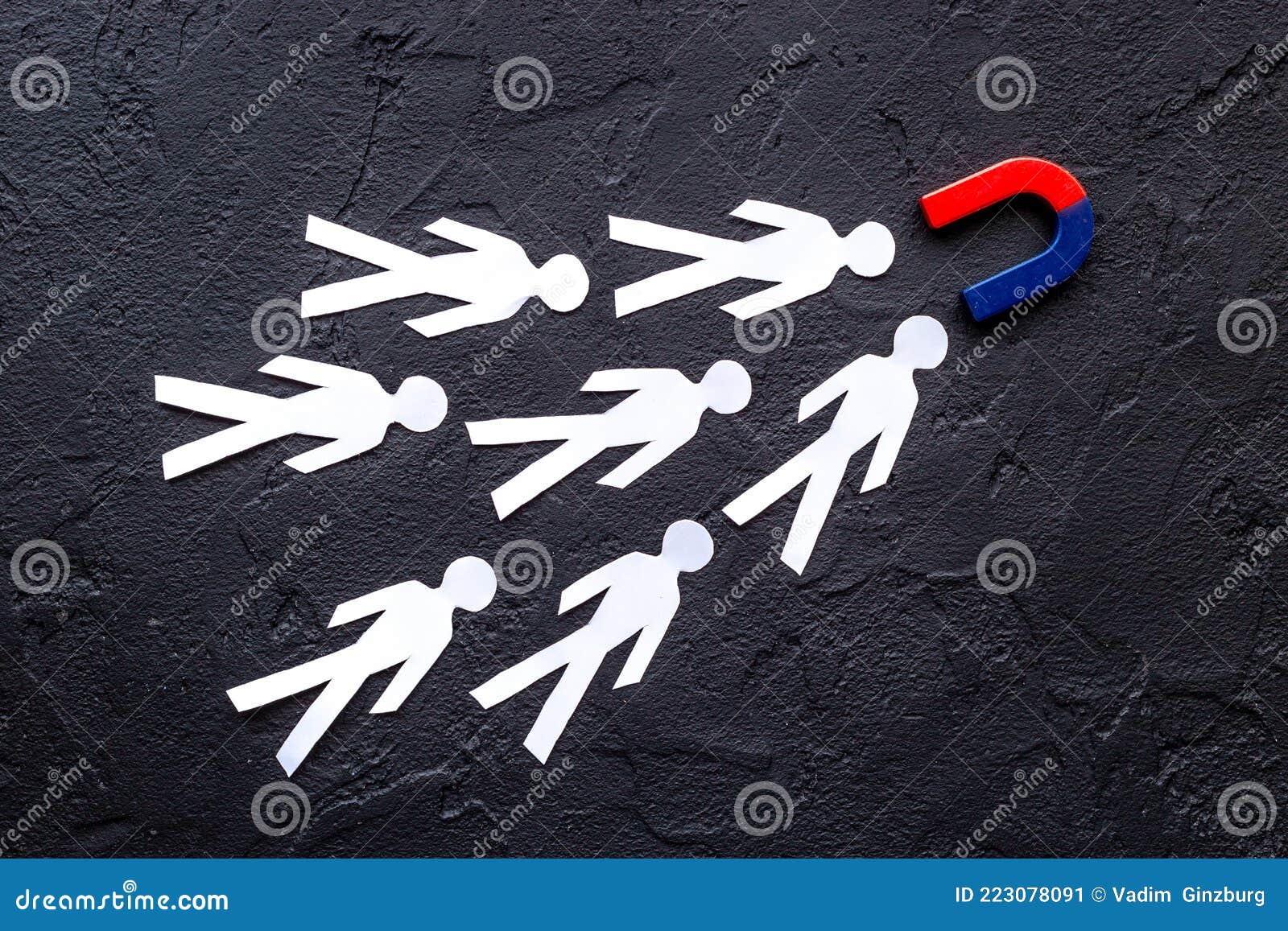 Increase Team Concept with Horseshoe Magnet and Human Figures Stock ...