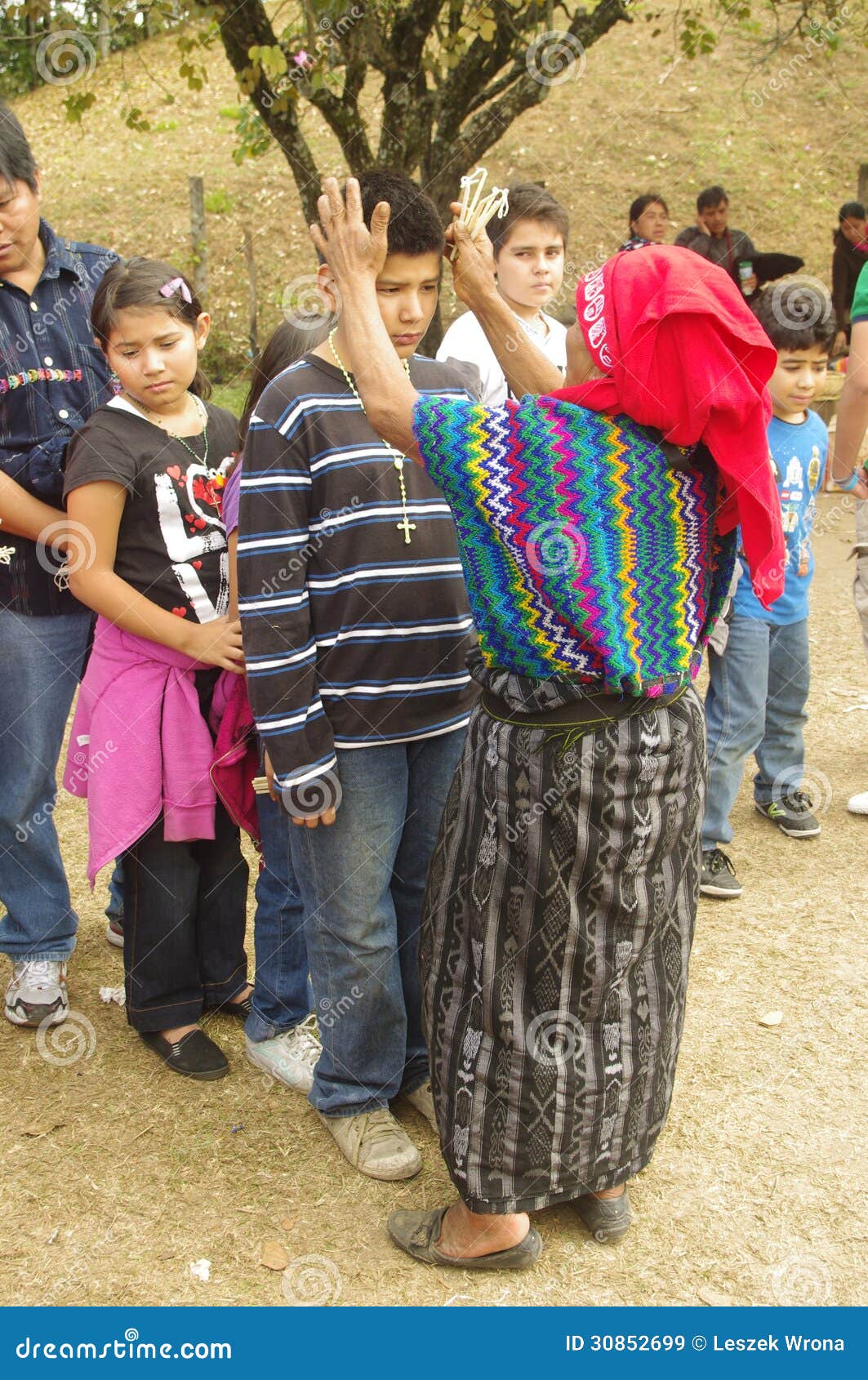 Indígenas del maya imagen de archivo editorial. Imagen de folklorista ...