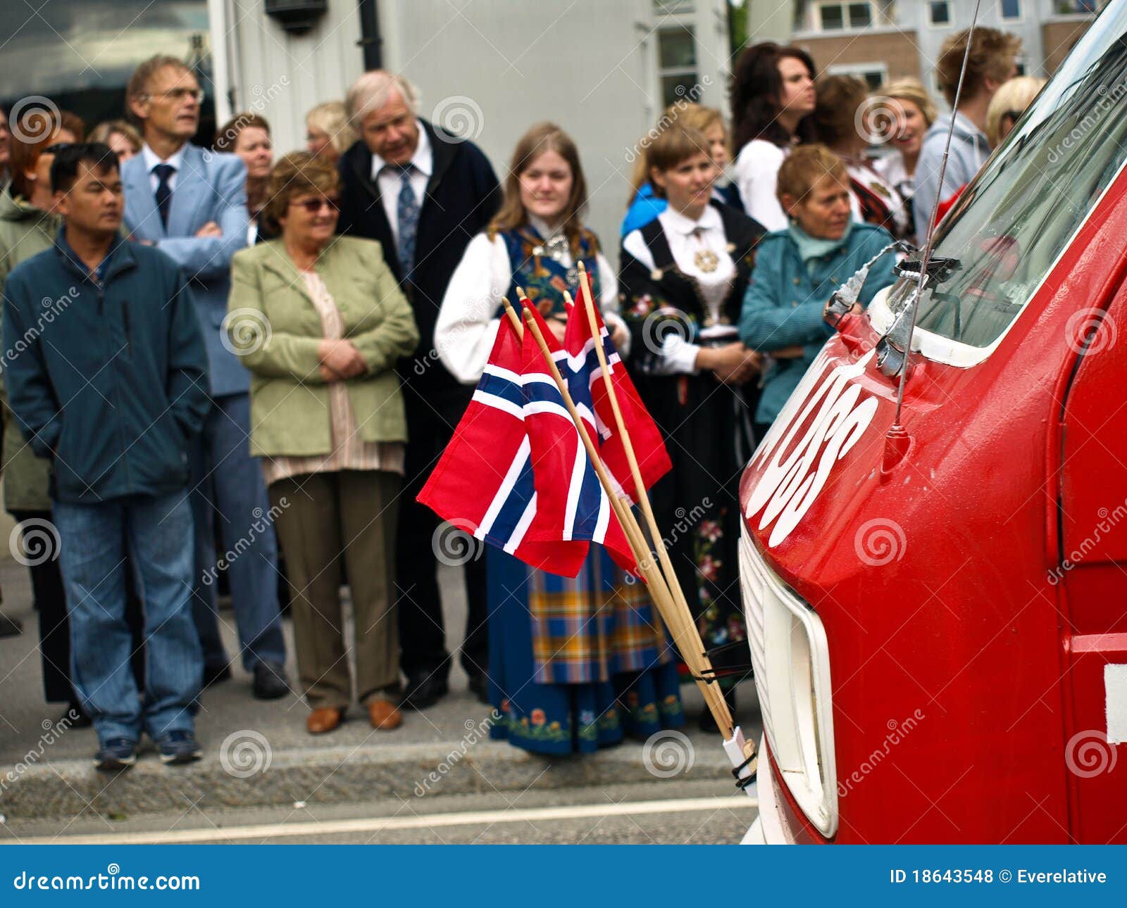 INDEPENDENCE DAY in NORWAY editorial stock photo. Image of green - 18643548