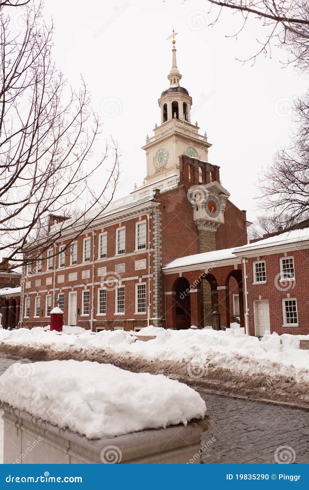 Independence Hall, Historical Landmark in Philadel Stock Photo - Image ...