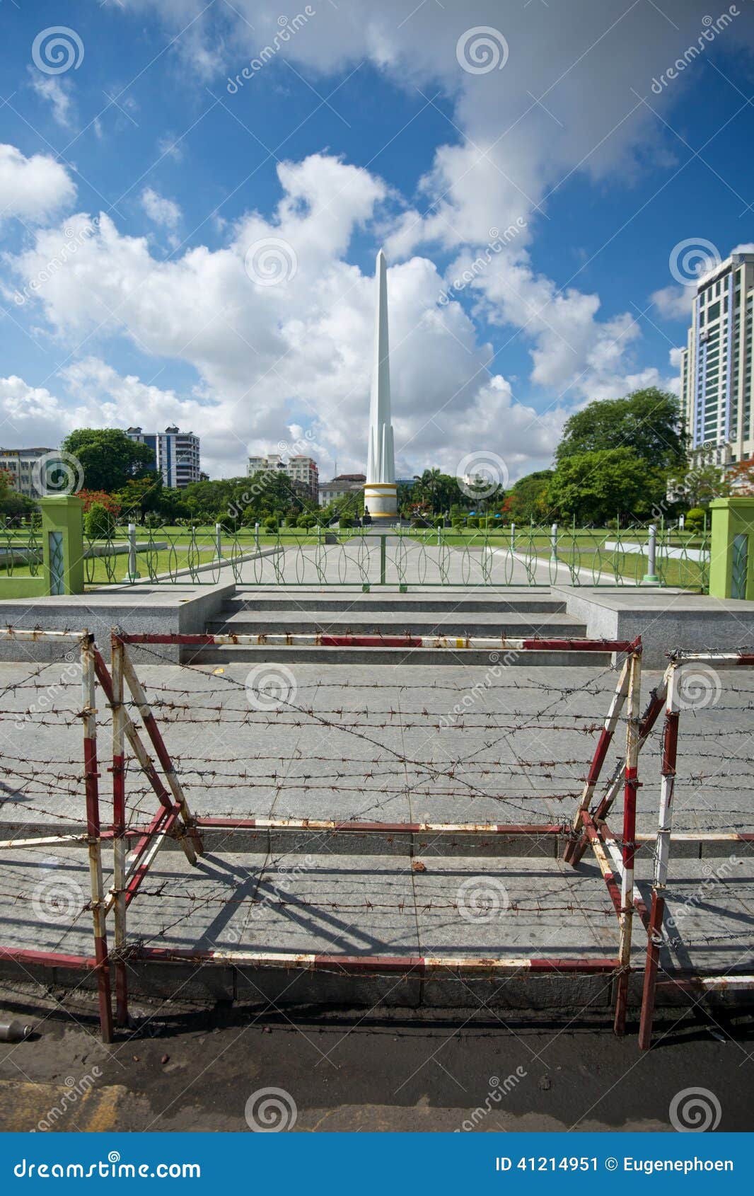 Independence Monument editorial photo. Image of gates - 41214951