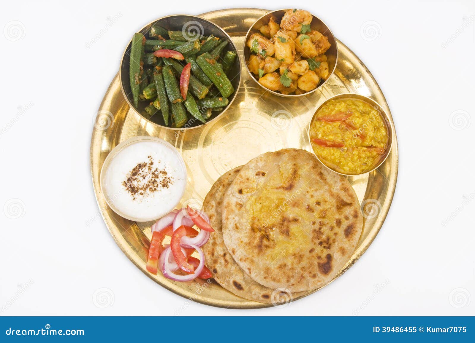 Inder Thali Mit Masala Bhandi Stockbild - Bild von körner, kochen: 39486455