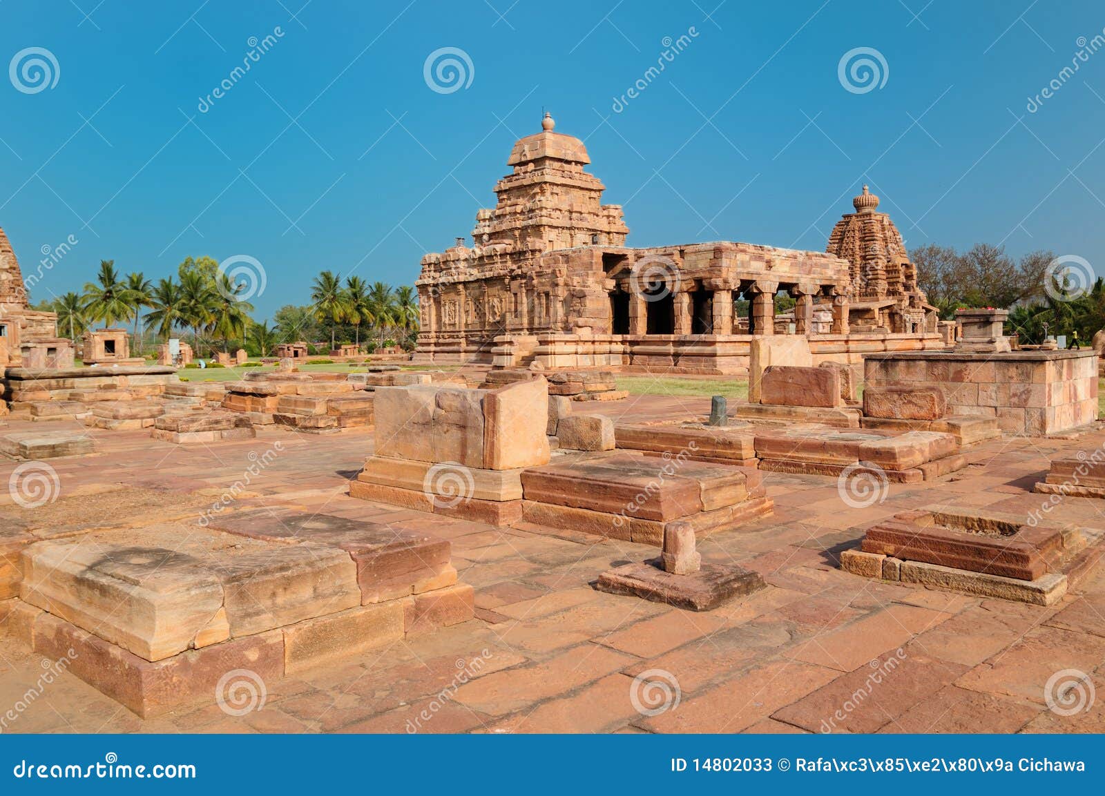 India, Ancient Ruins - Pattadakal Stock Image - Image of sculpture ...