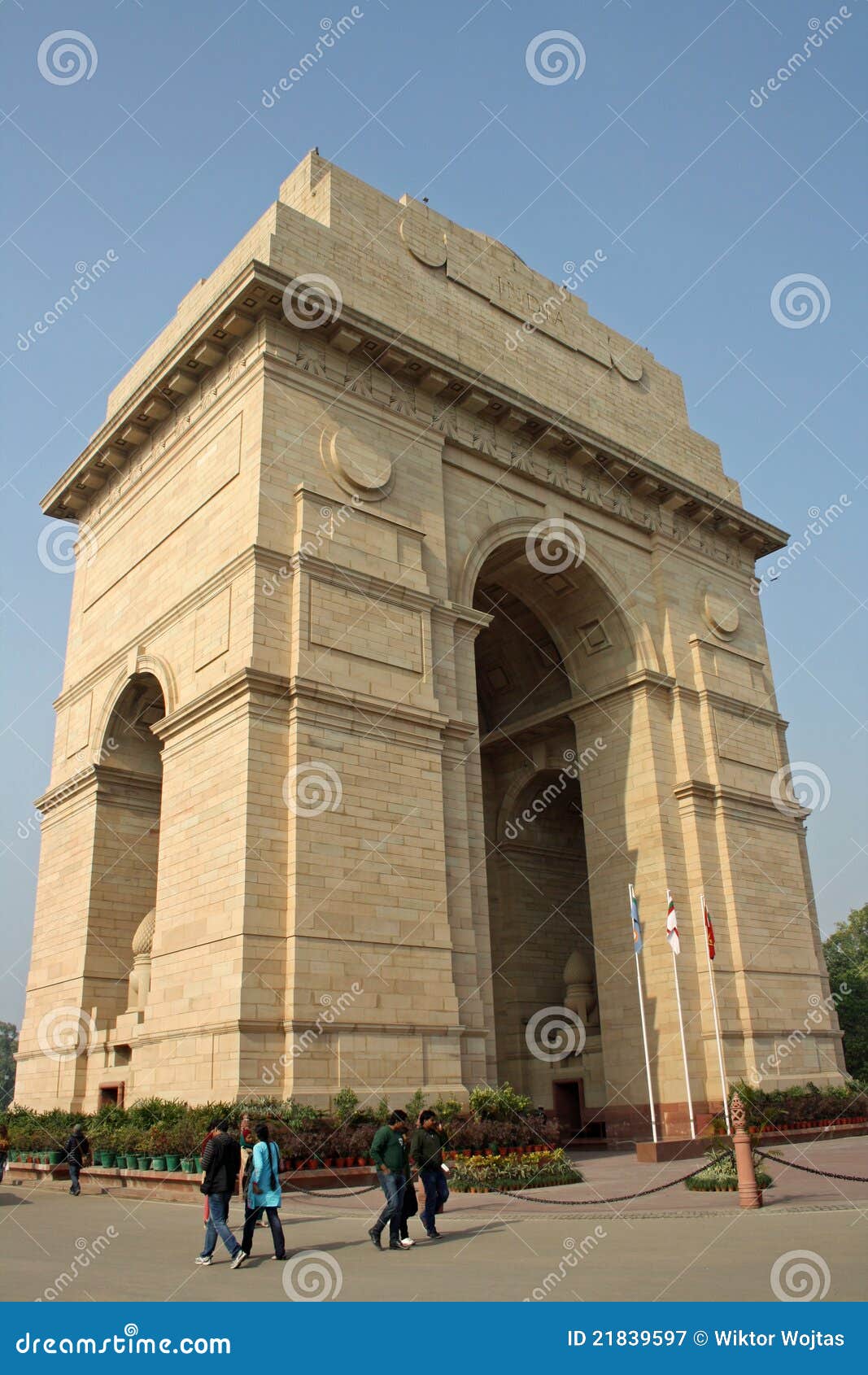 India Gate On The Background Of Cloudy Sky, Sightseeing In New Delhi ...