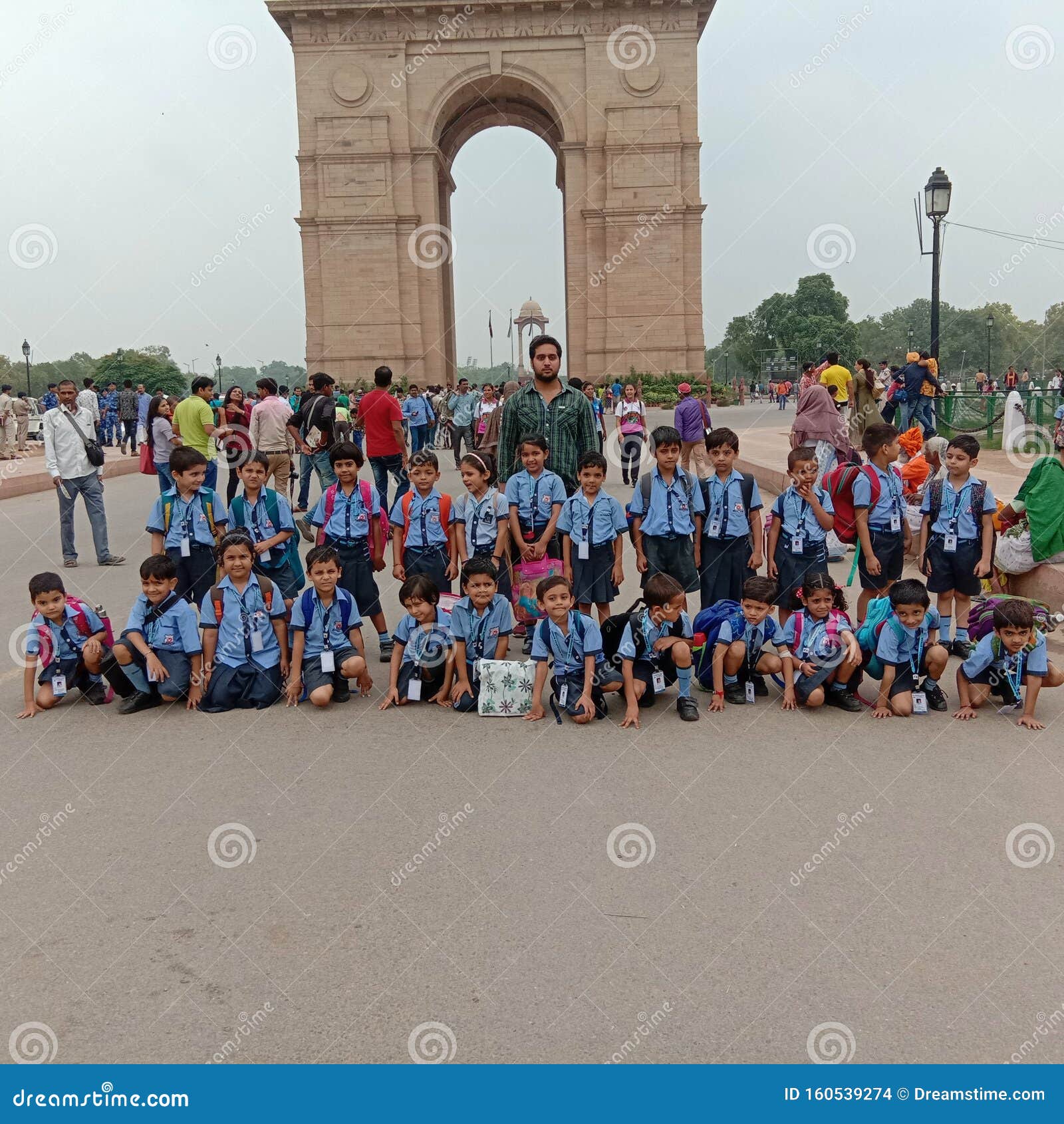 India Gate with Students Lovly Kids Editorial Stock Image - Image of ...