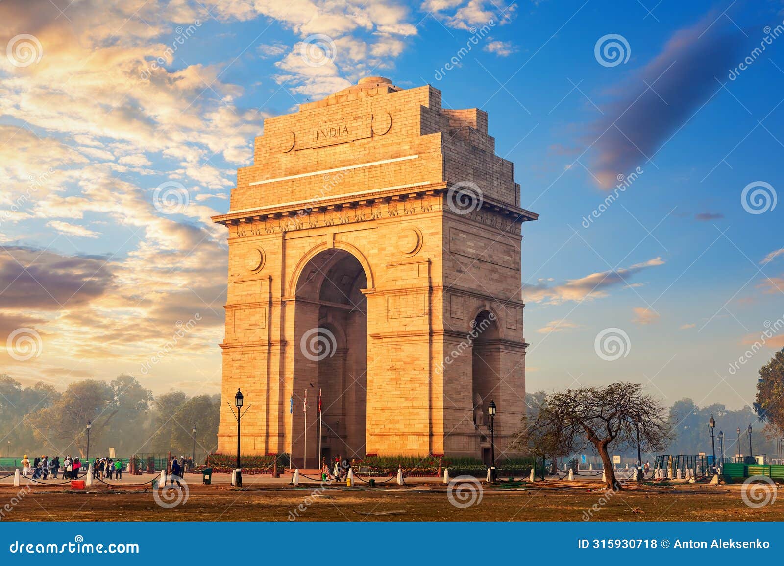 India Gate at Sunrise, Rajpath, New Dehli, India Stock Photo - Image of ...