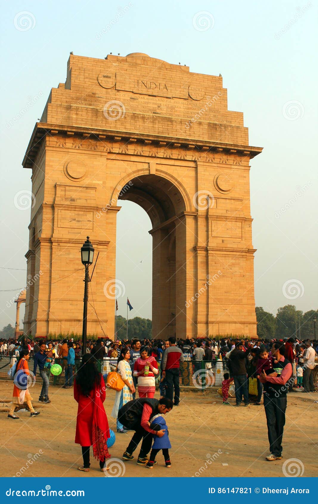 India Gate editorial photo. Image of sitting, building - 86147821