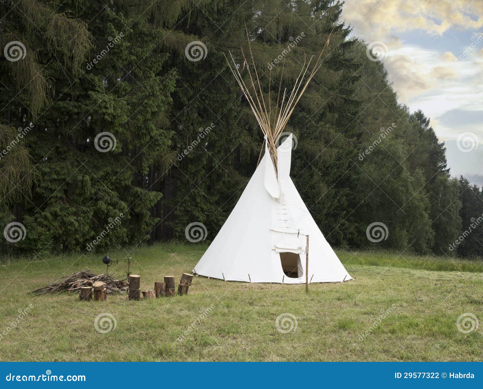 Indian american wigwam stock photo. Image of wigwam, meadow - 29577322