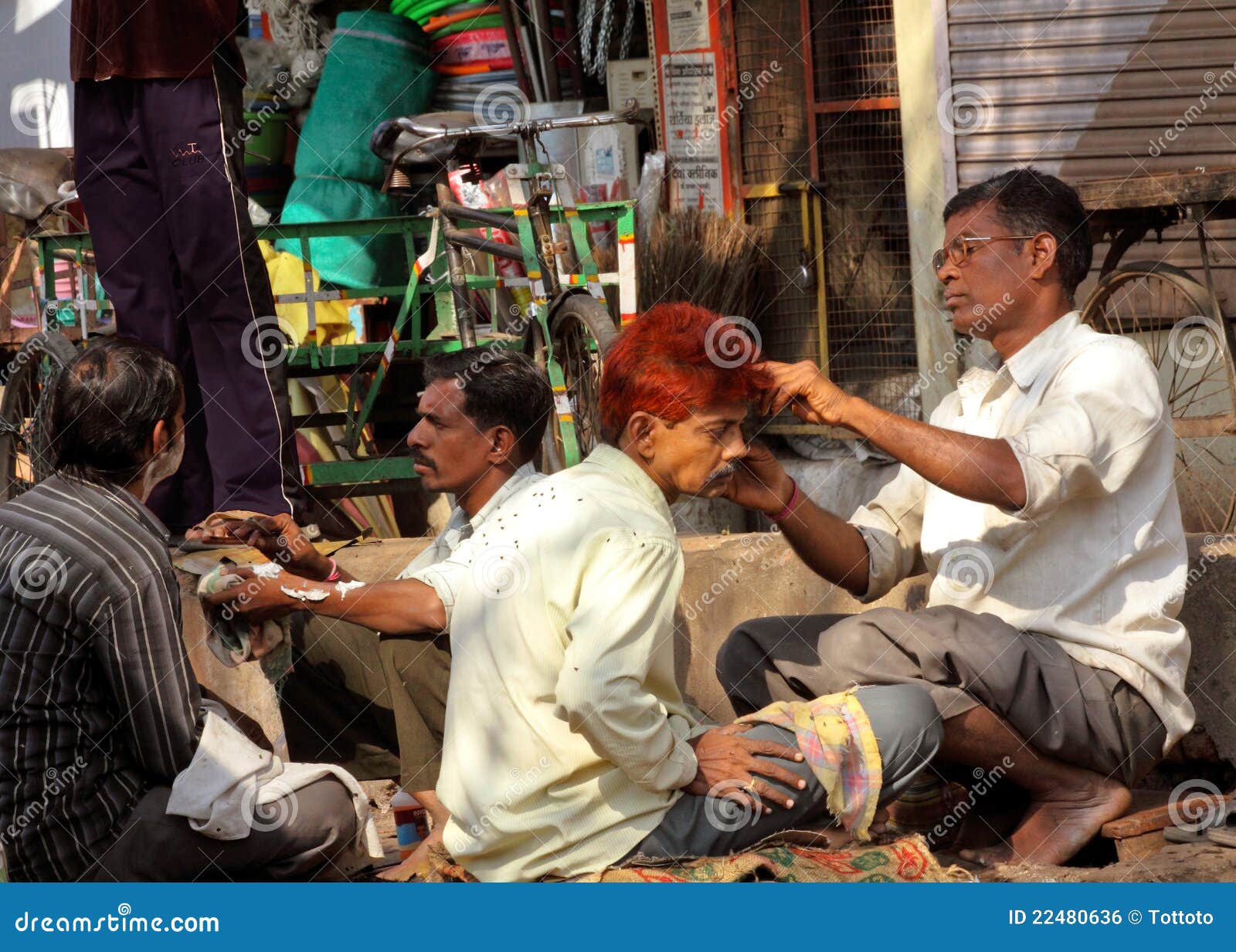 Indian barbers editorial photo. Image of skilful, handicraftman - 22480636