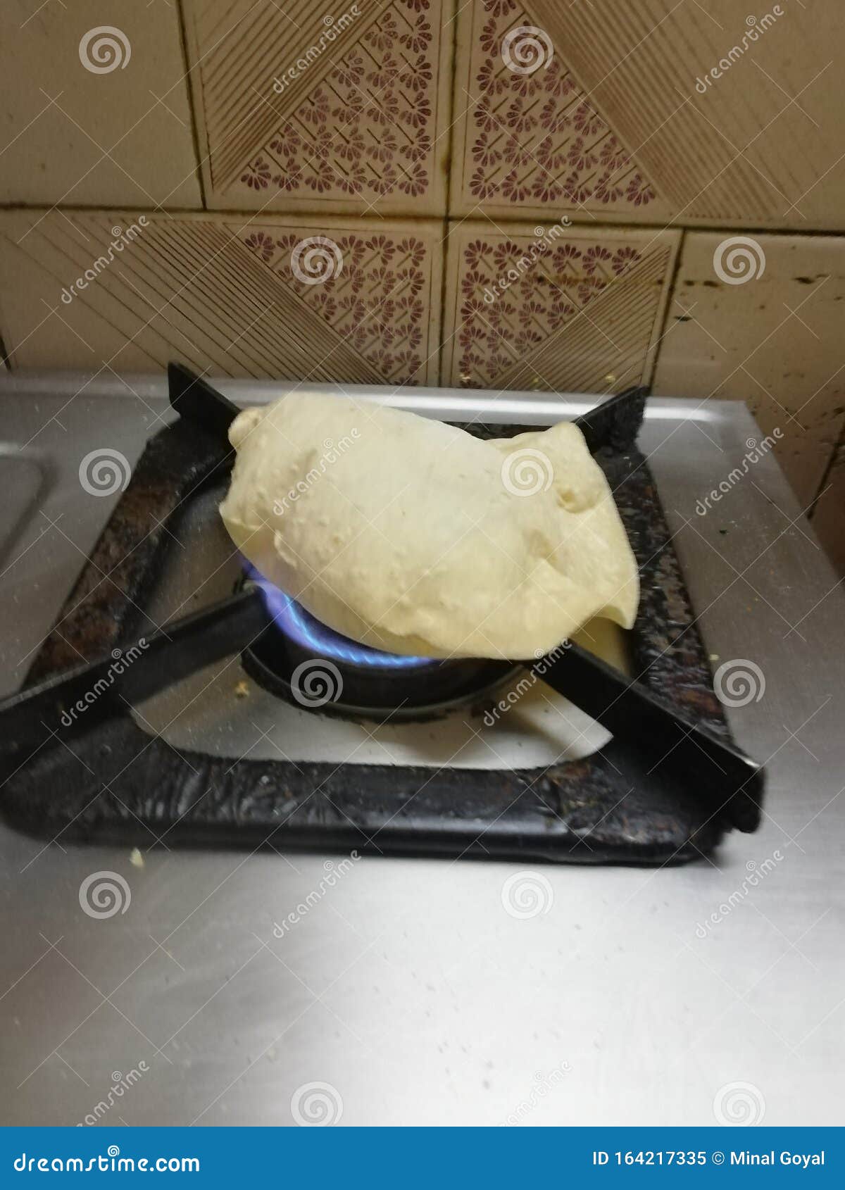 Indian Bread Rolled Roti Cooking Process Stock Image - Image of process ...