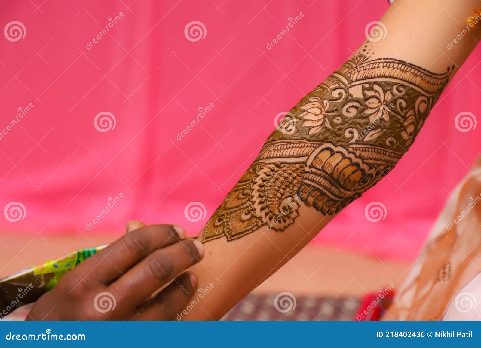 Indian Bridal Hand with Mehandi Design Stock Photo - Image of henna ...
