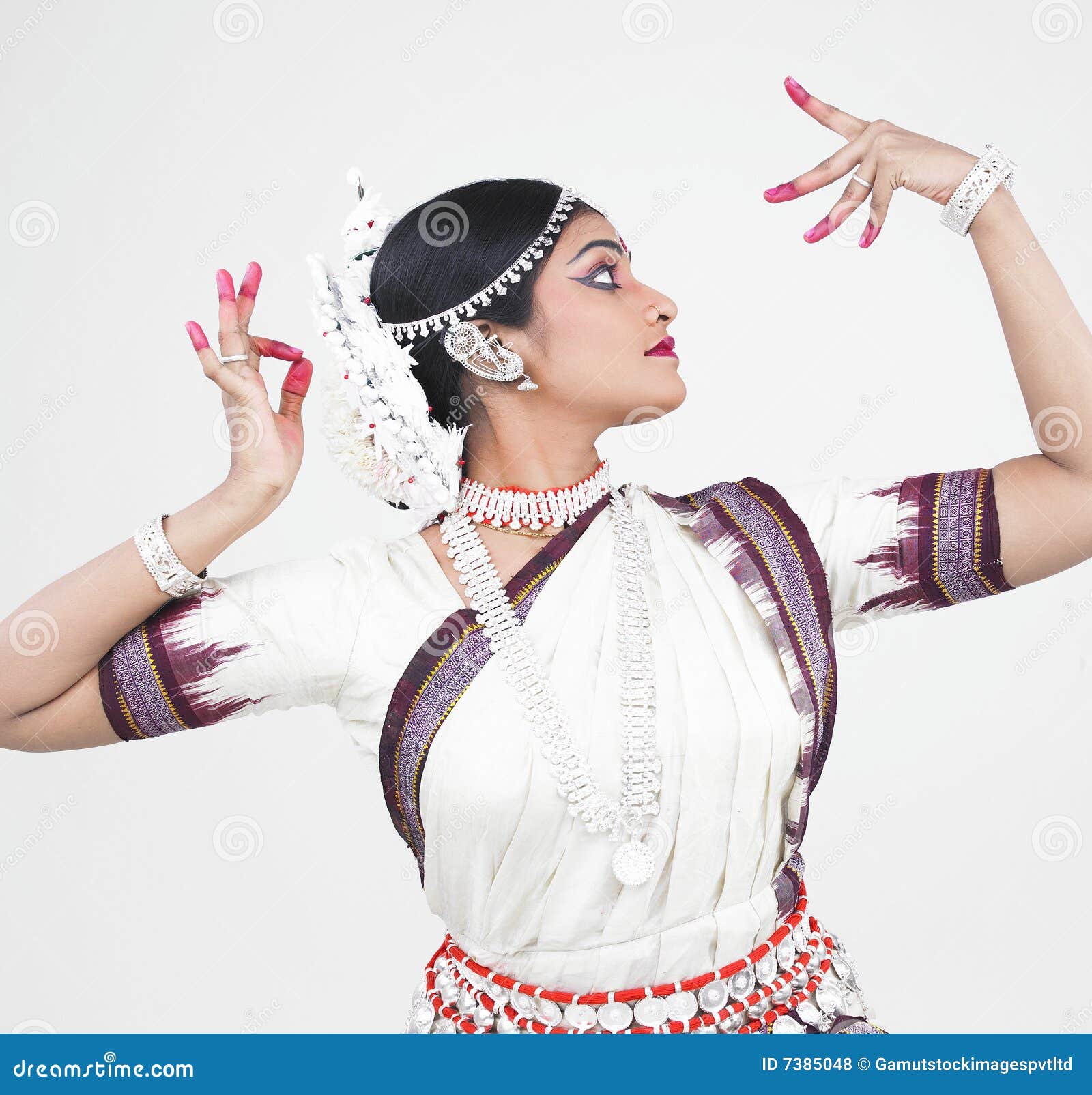Indian Classical Female Dancer Stock Photo - Image of asian, dancing ...