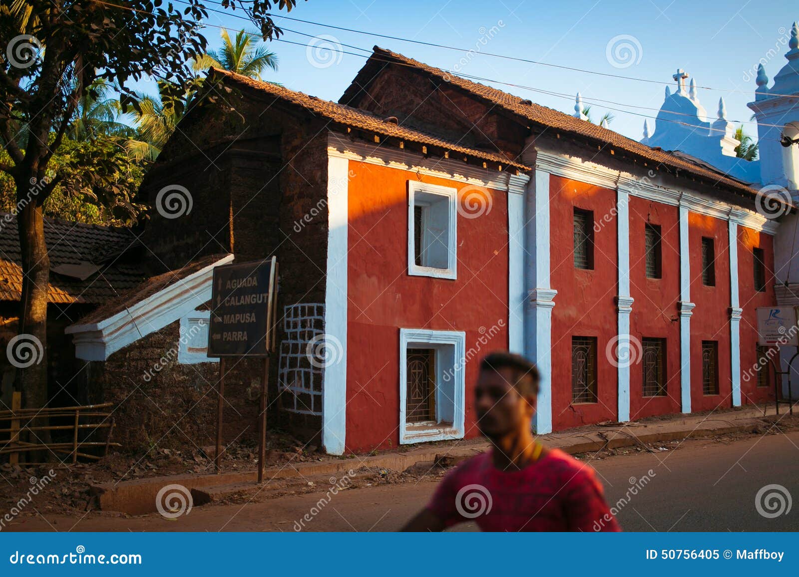 Indian colonial house editorial image. Image of road - 50756405