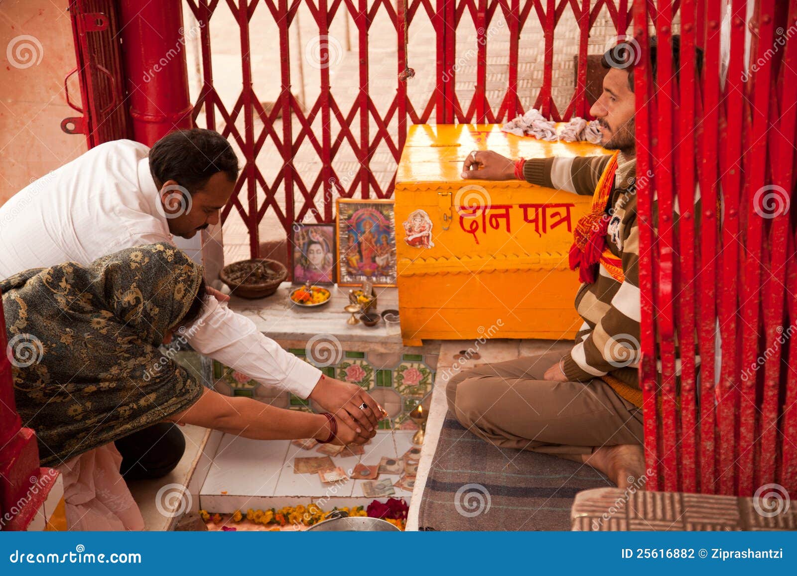 Indian Couple Praying Inside Temple Editorial Photography - Image of ...