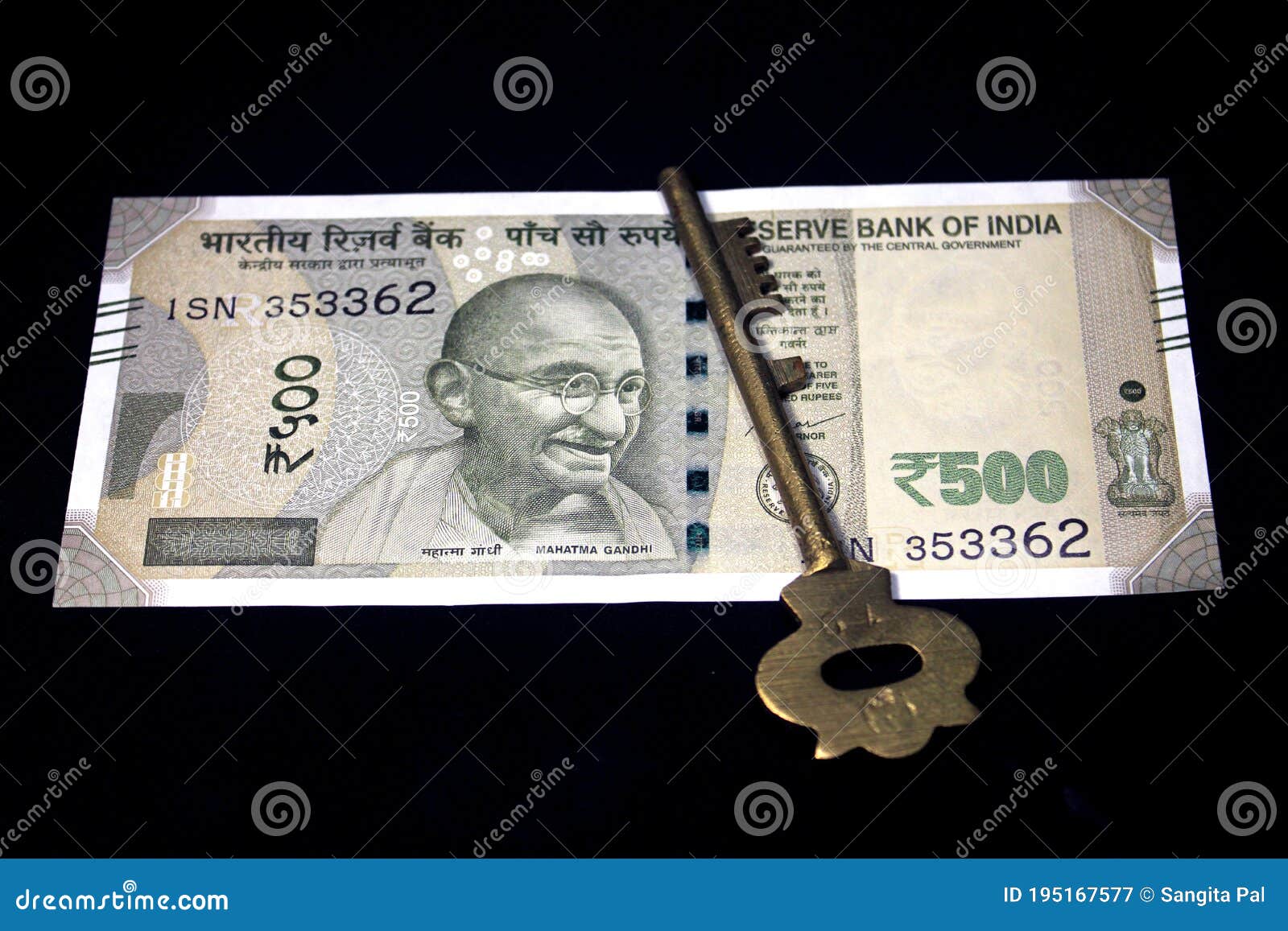 Indian Currency. 500 Rupee Note with Key. Indian Currency Isolated on ...