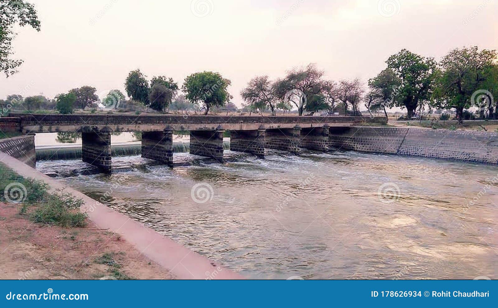Indian Dam Near Ganga River Stock Photo - Image of doors, bridge: 178626934
