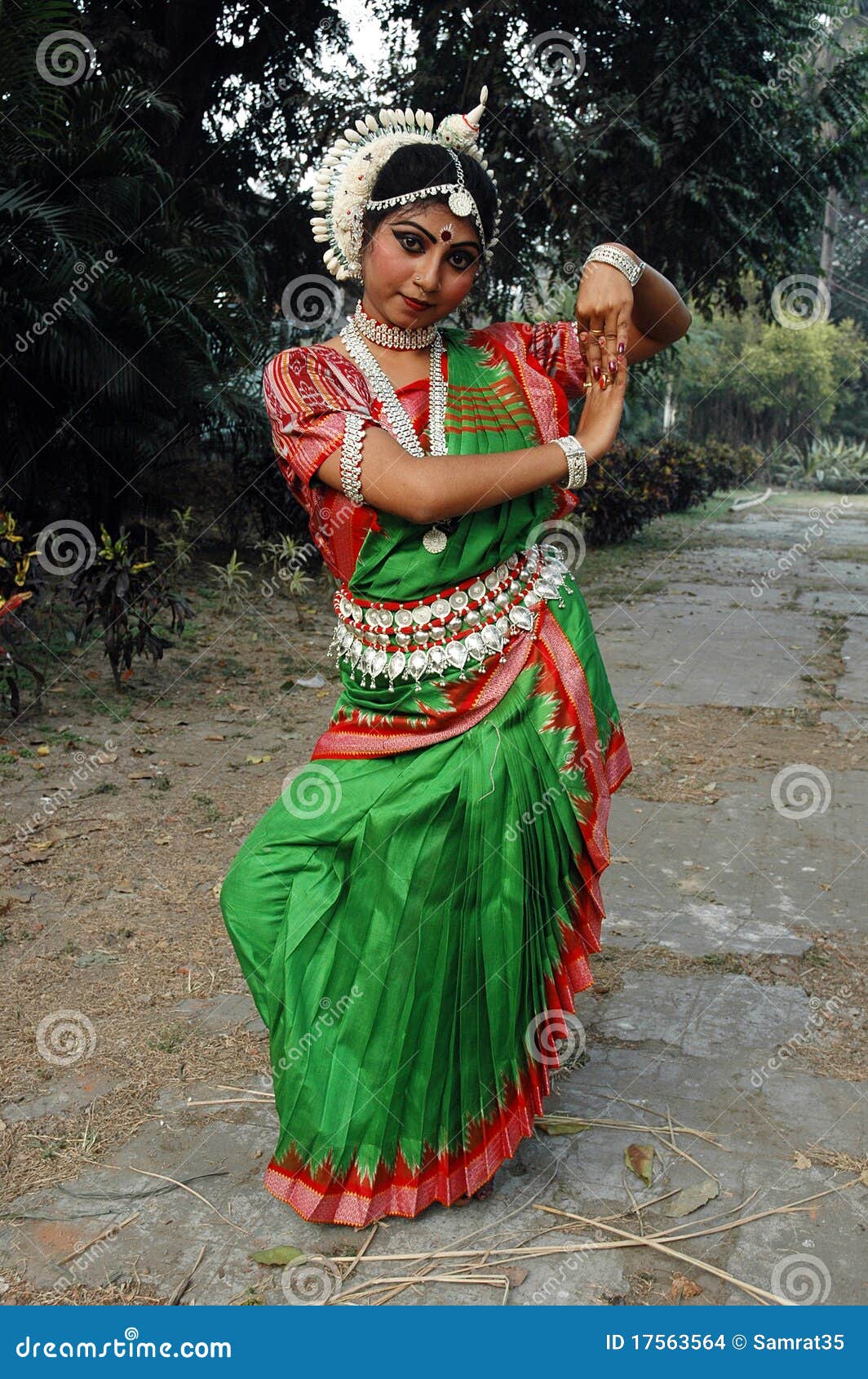 Indian Dancer editorial stock image. Image of entertainment - 17563564