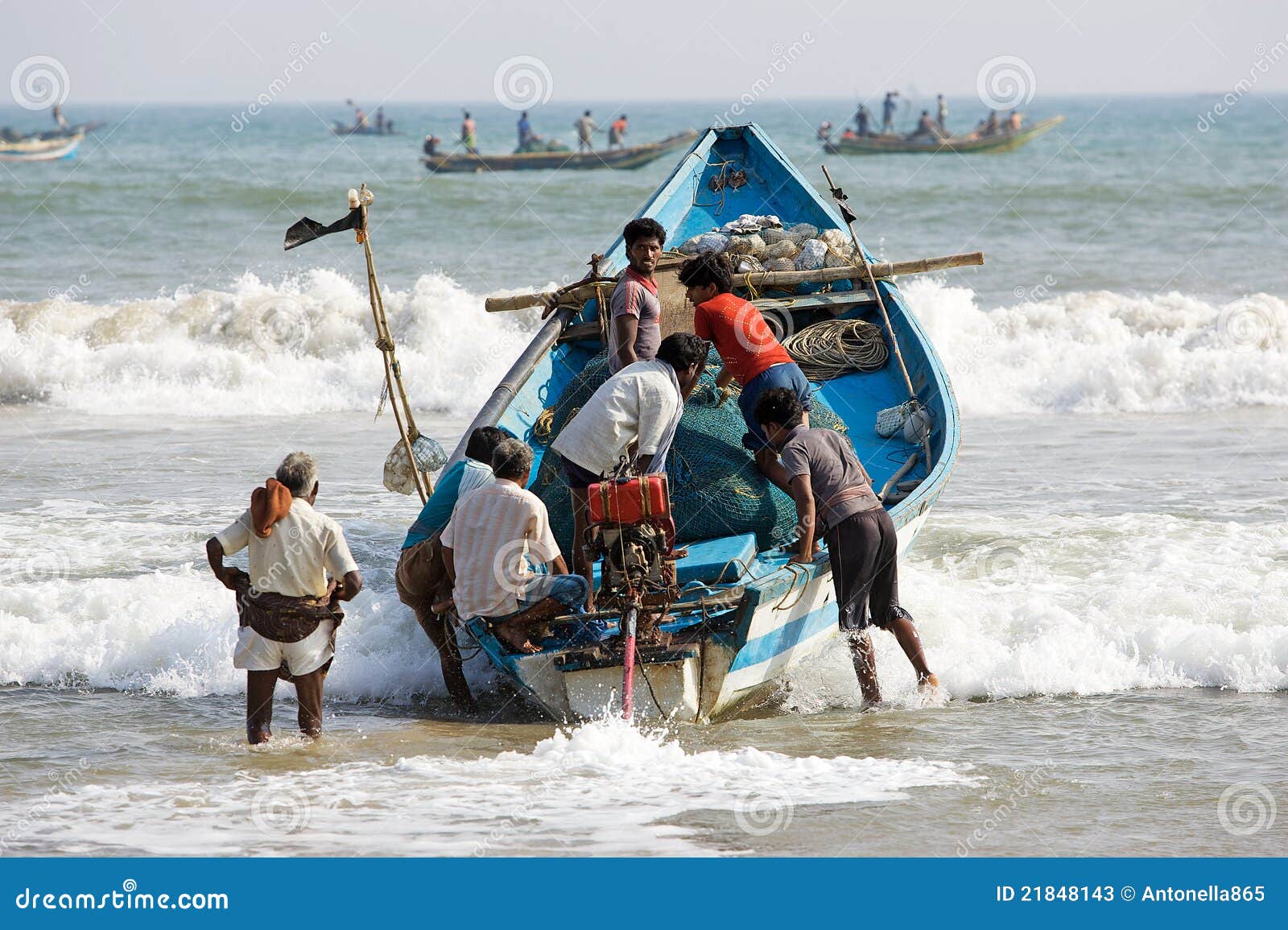 Indian fishermen editorial stock photo. Image of commercial - 21848143